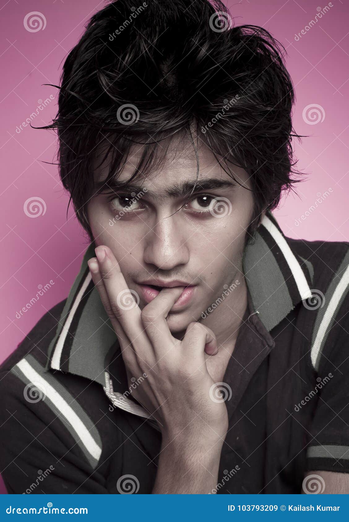 Aziatisch mannelijk model stock afbeelding. Image of aziatisch - 103793209