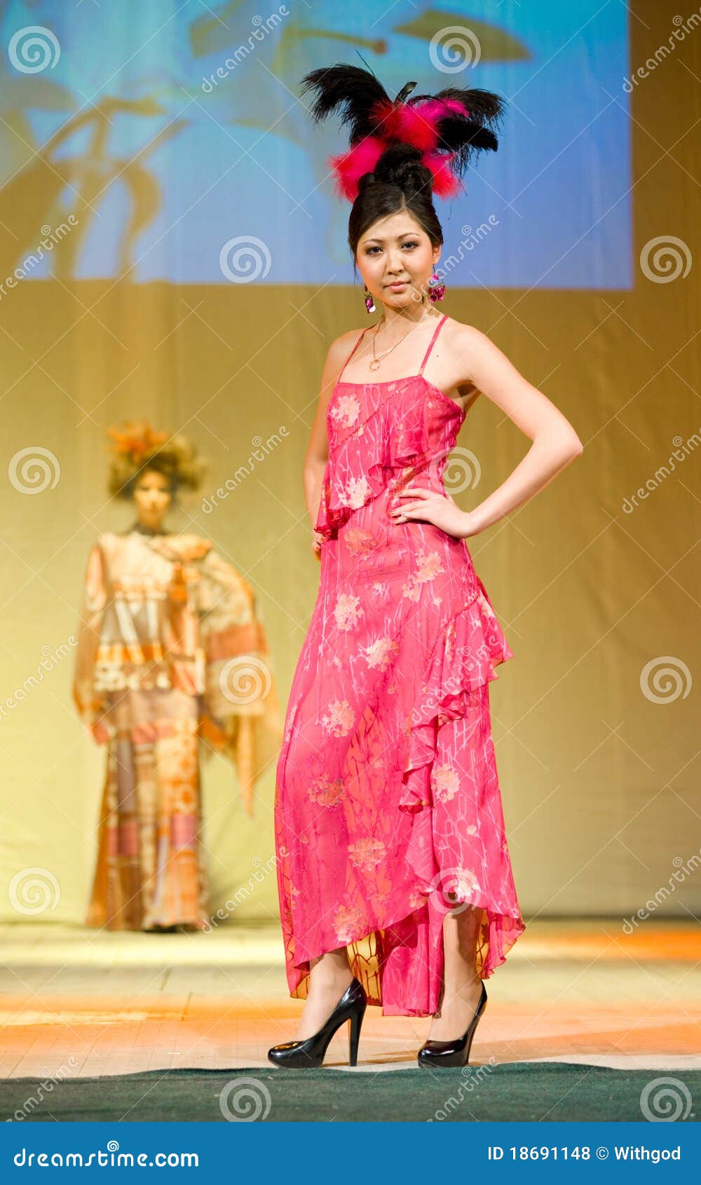 Aziatisch model redactionele stock foto. Image of rusland - 18691148