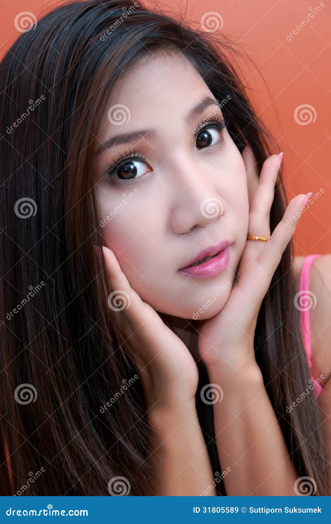 Aziatisch vrouwenportret stock afbeelding. Image of chinees - 31805589