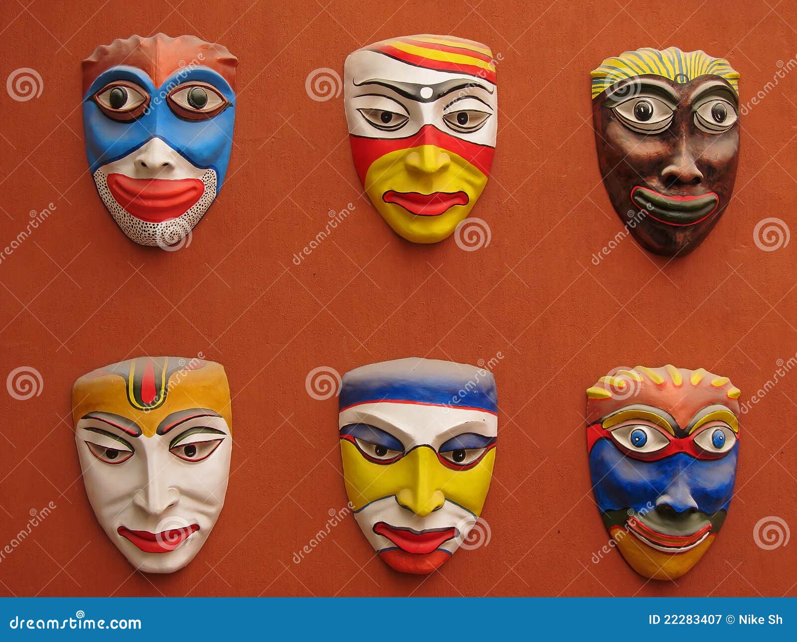 Aziatische maskers stock afbeelding. Image of geïsoleerd - 22283407