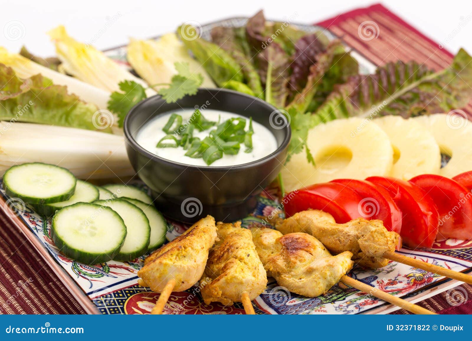 Azjatycki jedzenie zdjęcie stock. Obraz złożonej z azjata - 32371822