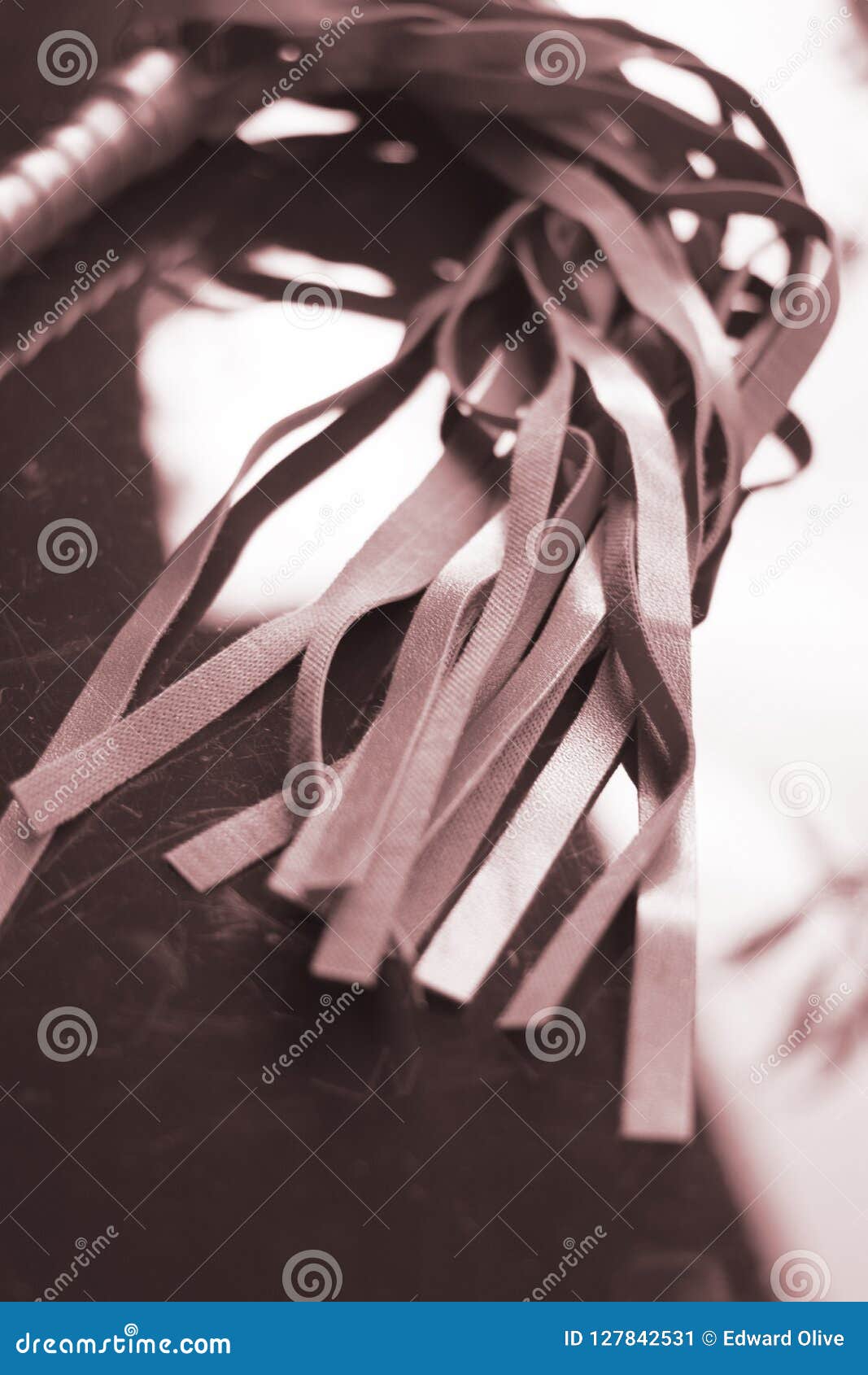 Azote Del Cuero De La Esclavitud Imagen de archivo - Imagen de dolor ...