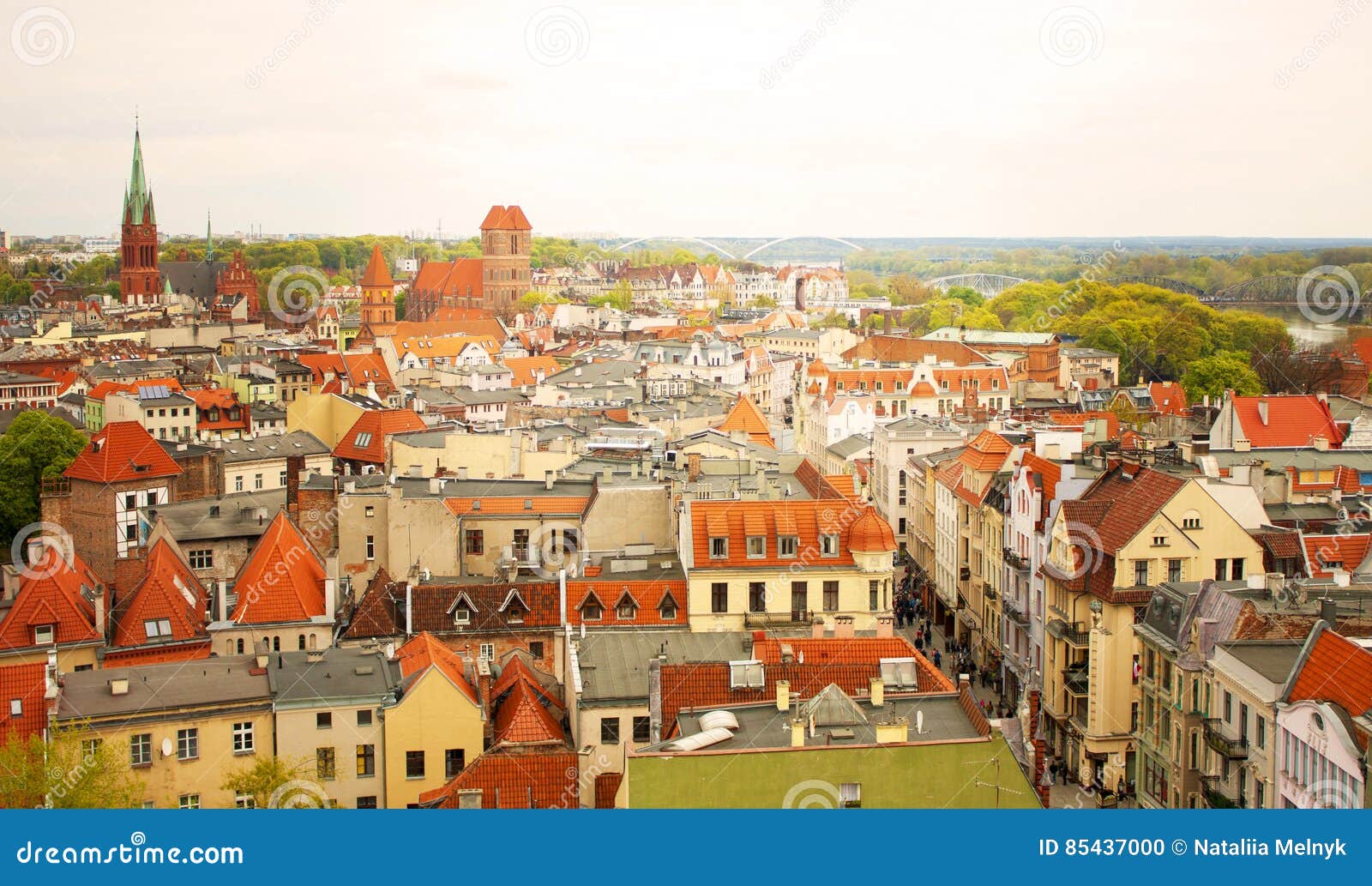 Azoteas De La Ciudad Vieja Europa Foto de archivo - Imagen de castillo ...