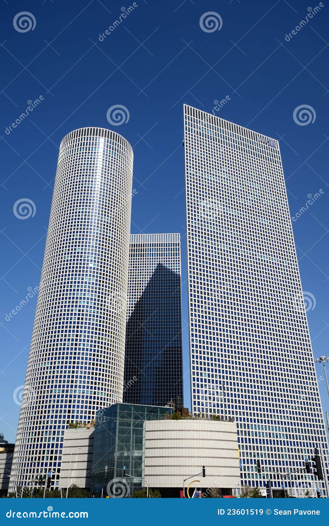 Azrieli Center editorial stock image. Image of east, center - 23601519