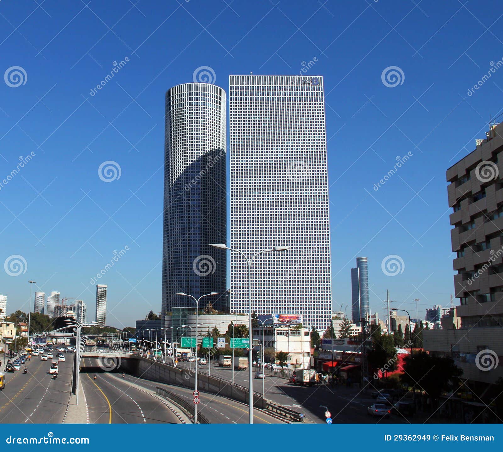 Azrieli center editorial stock image. Image of middle - 29362949
