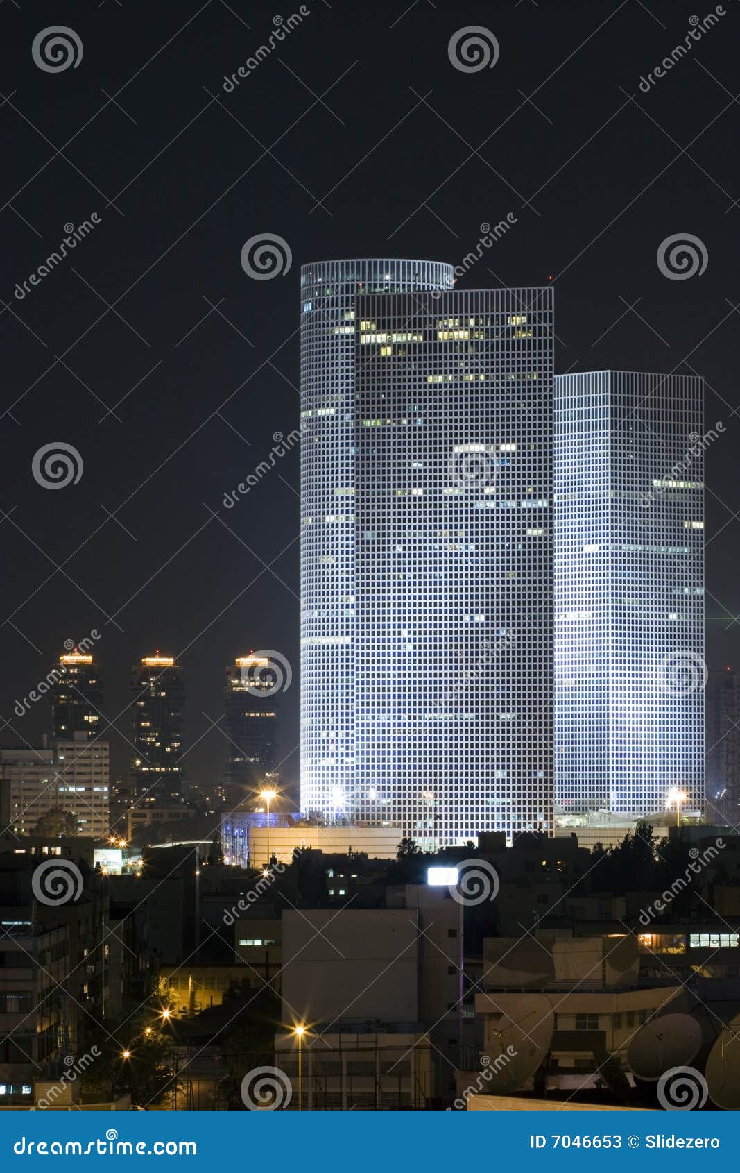 Azrieli tower in night stock image. Image of cities, lights - 7046653