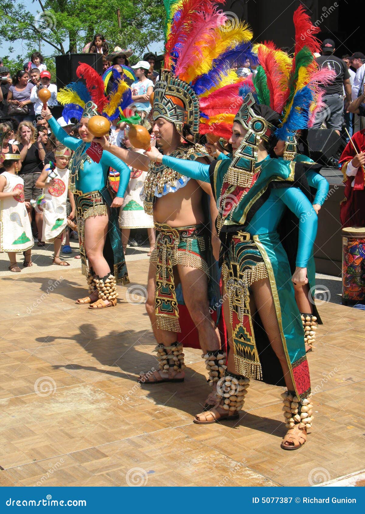 Aztec Dance Conclusion editorial photography. Image of culture - 5077387