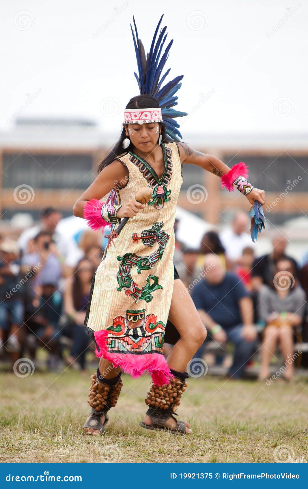 Aztec Dancer editorial image. Image of aztecan, indian - 19921375