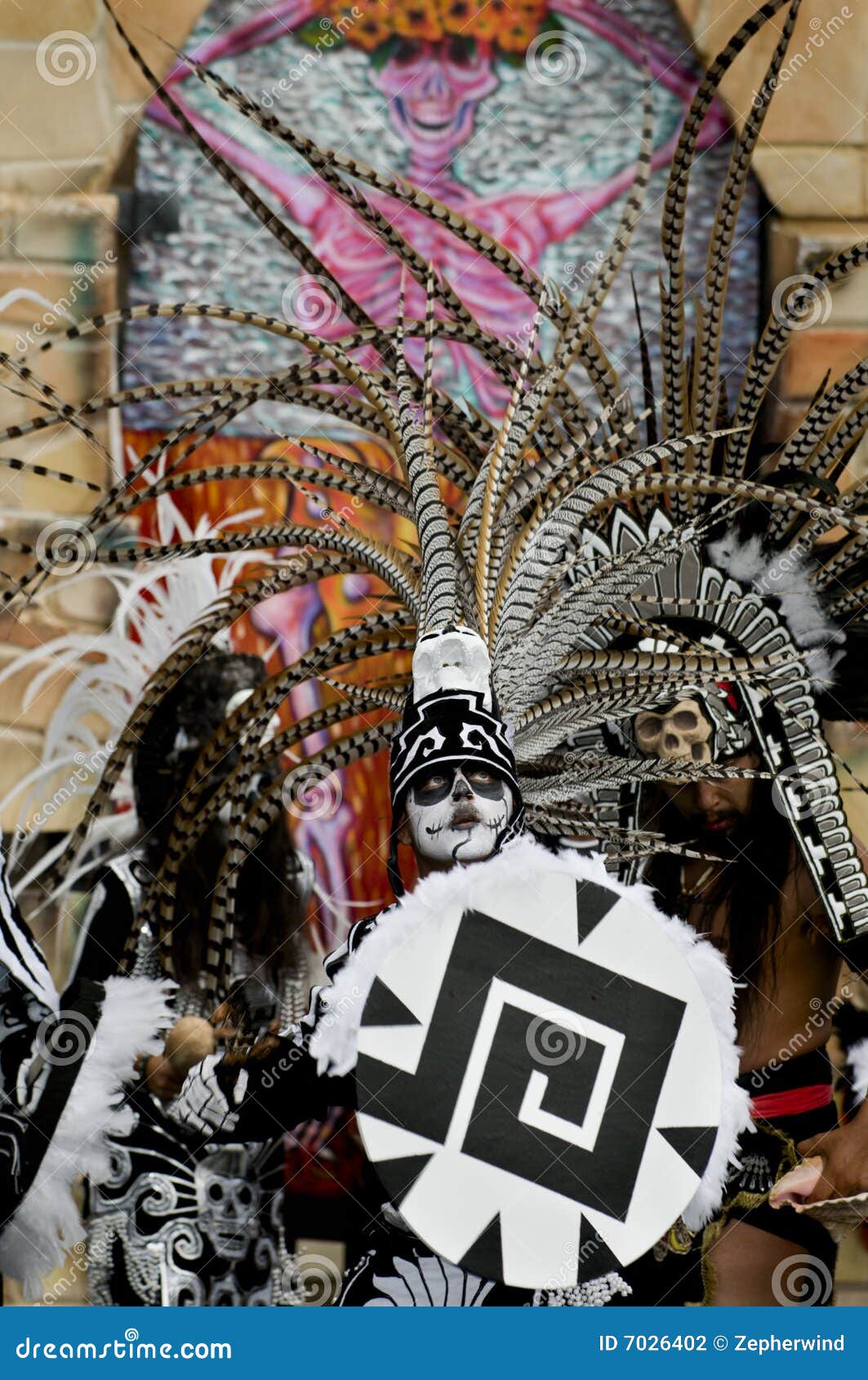Aztec dancer editorial photography. Image of heritage - 7026402