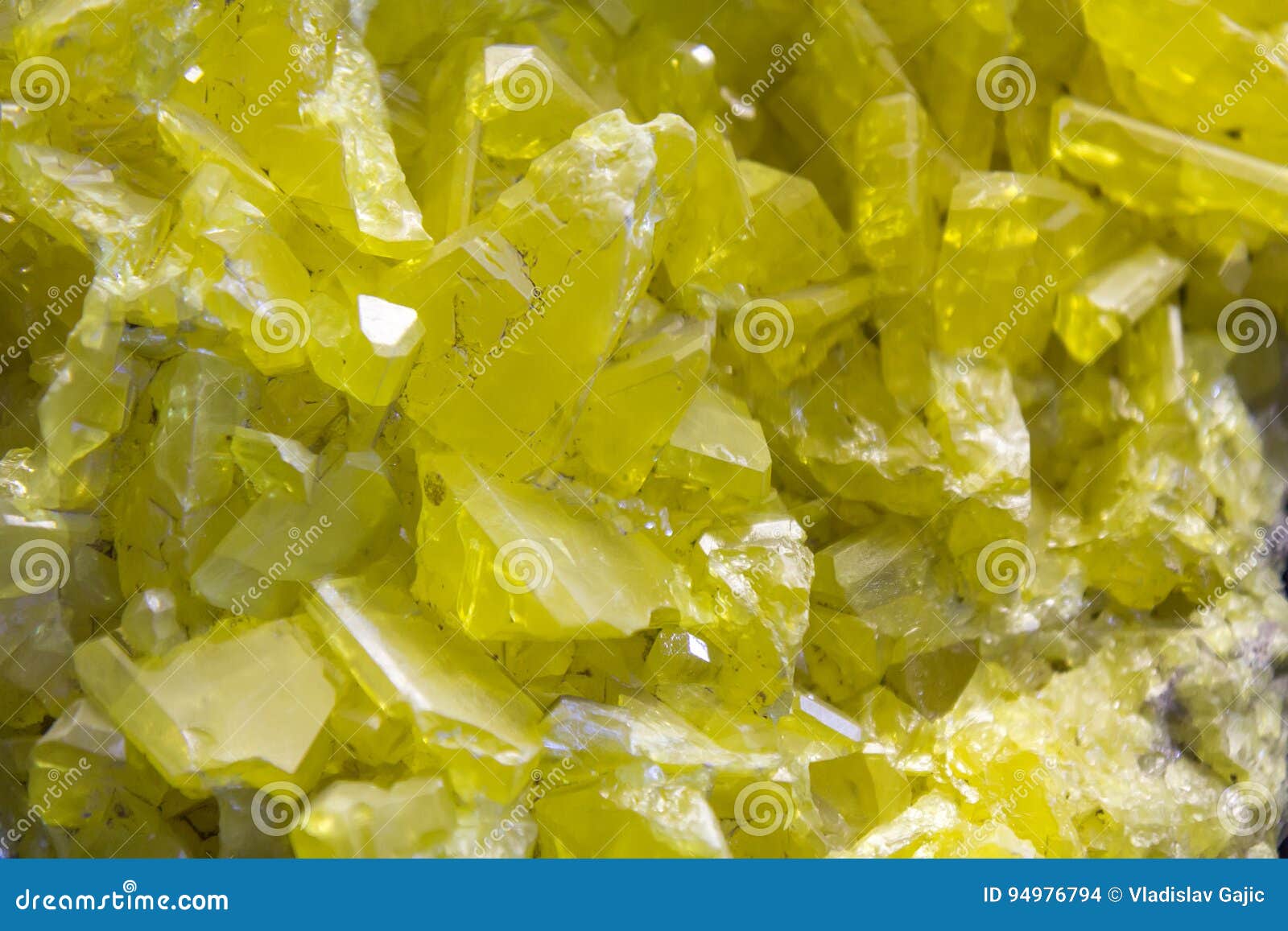 Azufre Elemental Coloreado Amarillo Vibrante Foto de archivo - Imagen ...