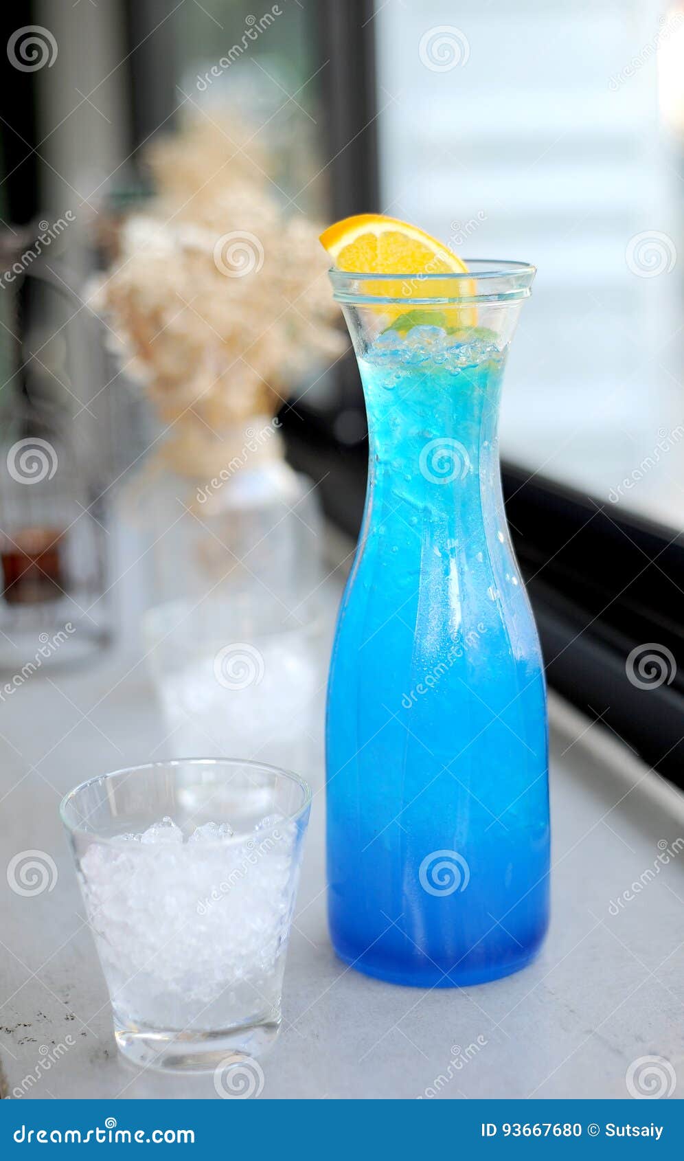 Azul Hawaii de la soda foto de archivo. Imagen de frescura - 93667680