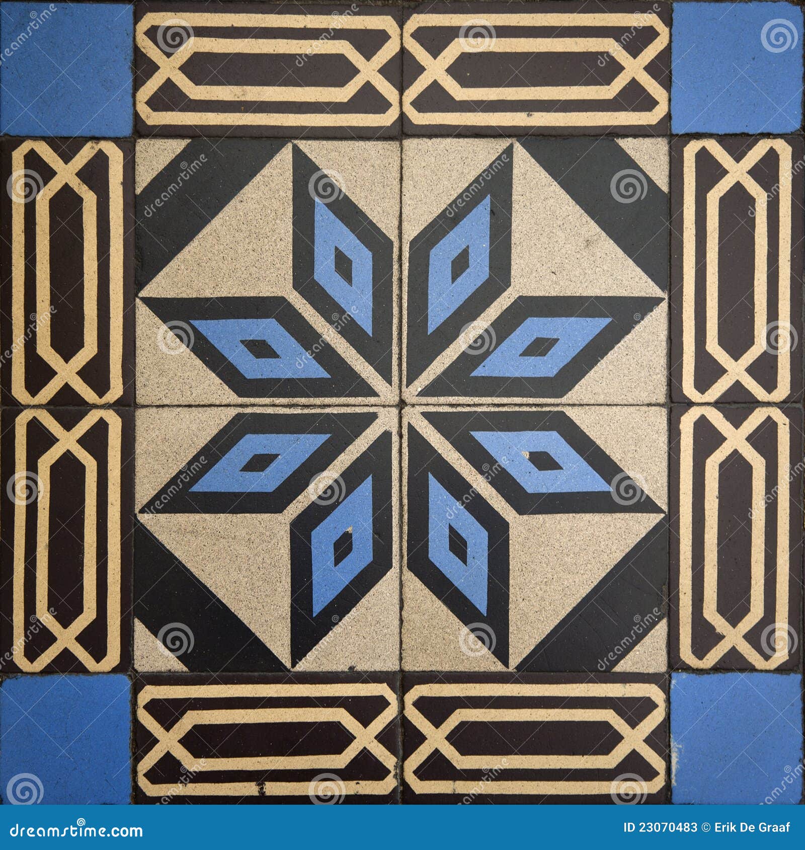 Azulejos antiguos imagen de archivo. Imagen de viejo - 23070483