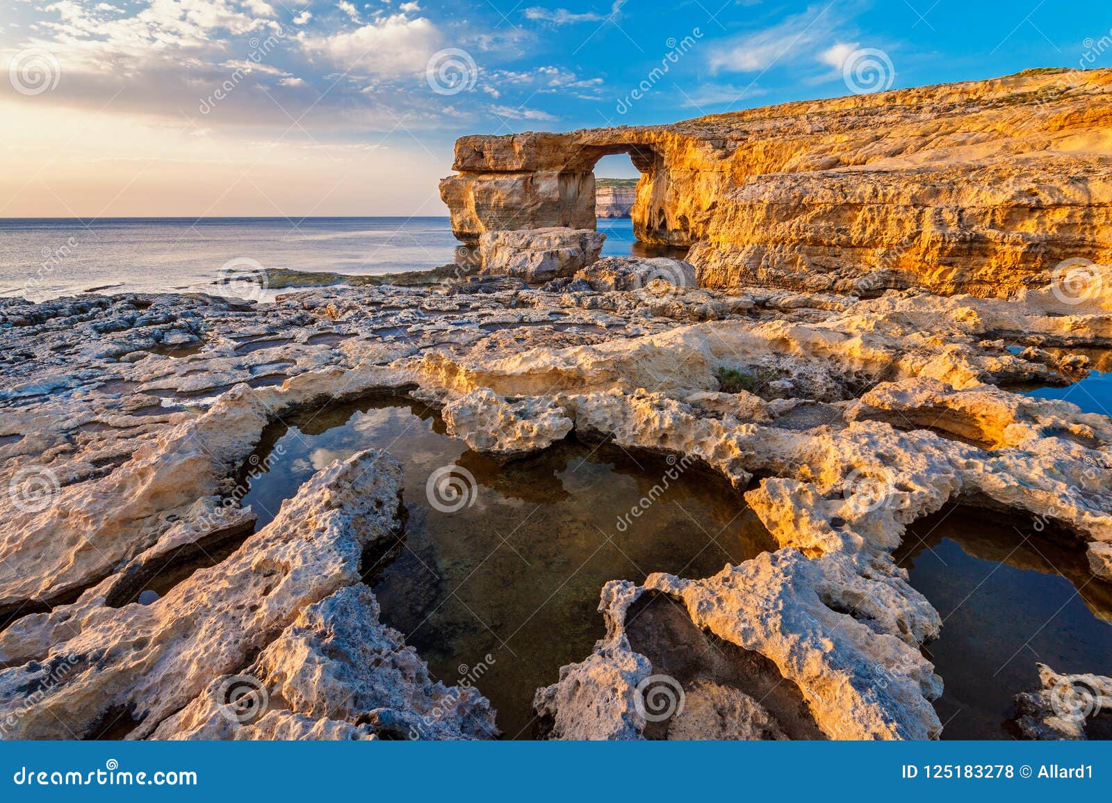 Azure Window en Gozo Malta foto de archivo. Imagen de maltés - 125183278