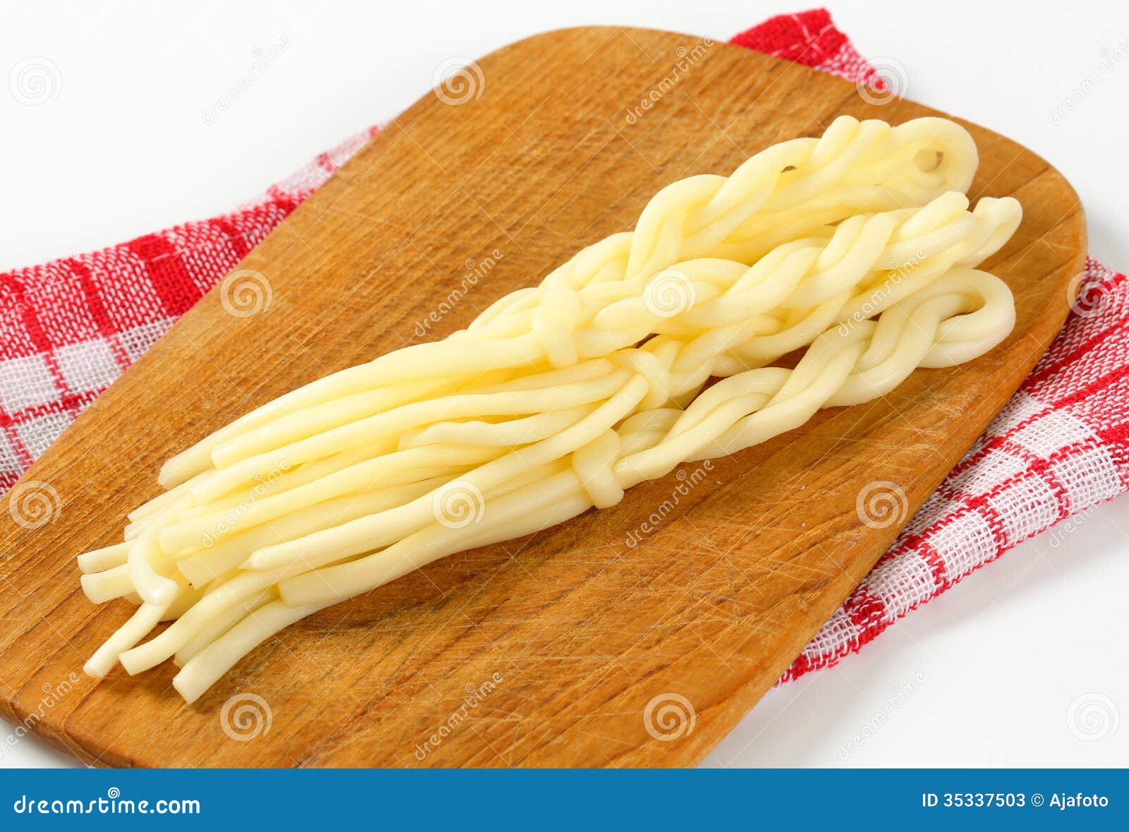 Bâtonnet De Fromage Slovaque Image stock - Image of handmade, chaînes ...