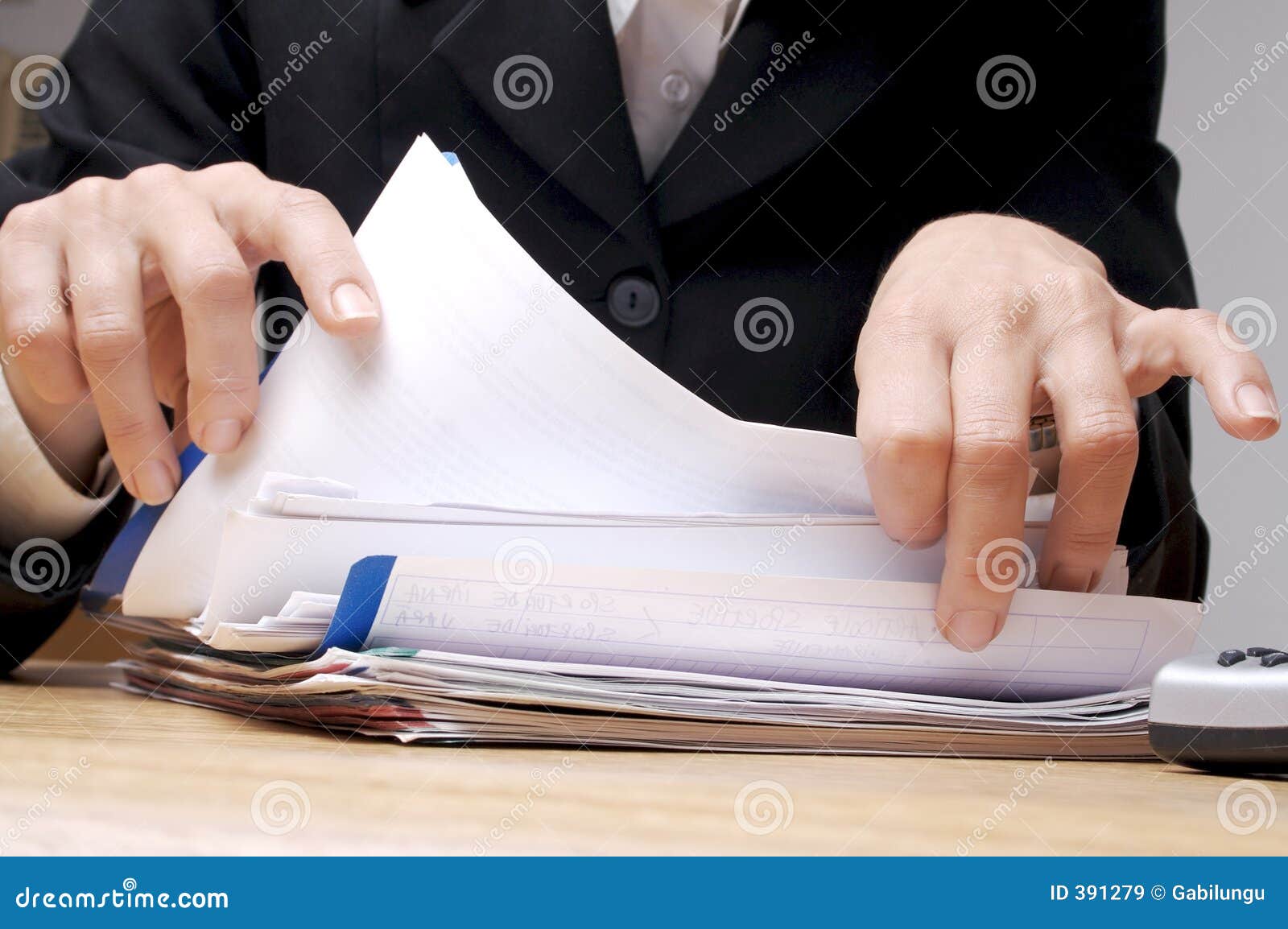 Búsqueda De Los Documentos 1 Imagen de archivo - Imagen de buscar ...