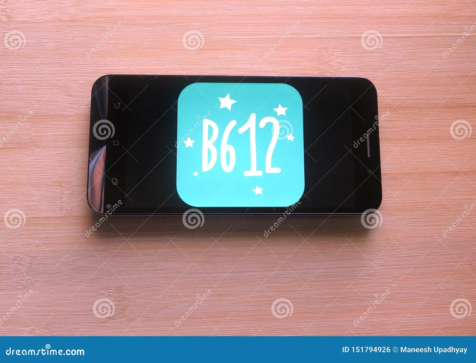 B612 app editorial photo. Image of media, install, computer - 151794926