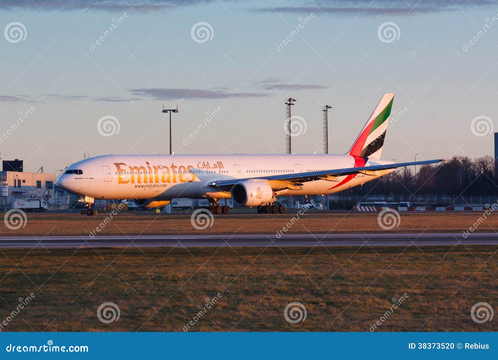 B777 Emirates editorial image. Image of orange, czech - 38373520