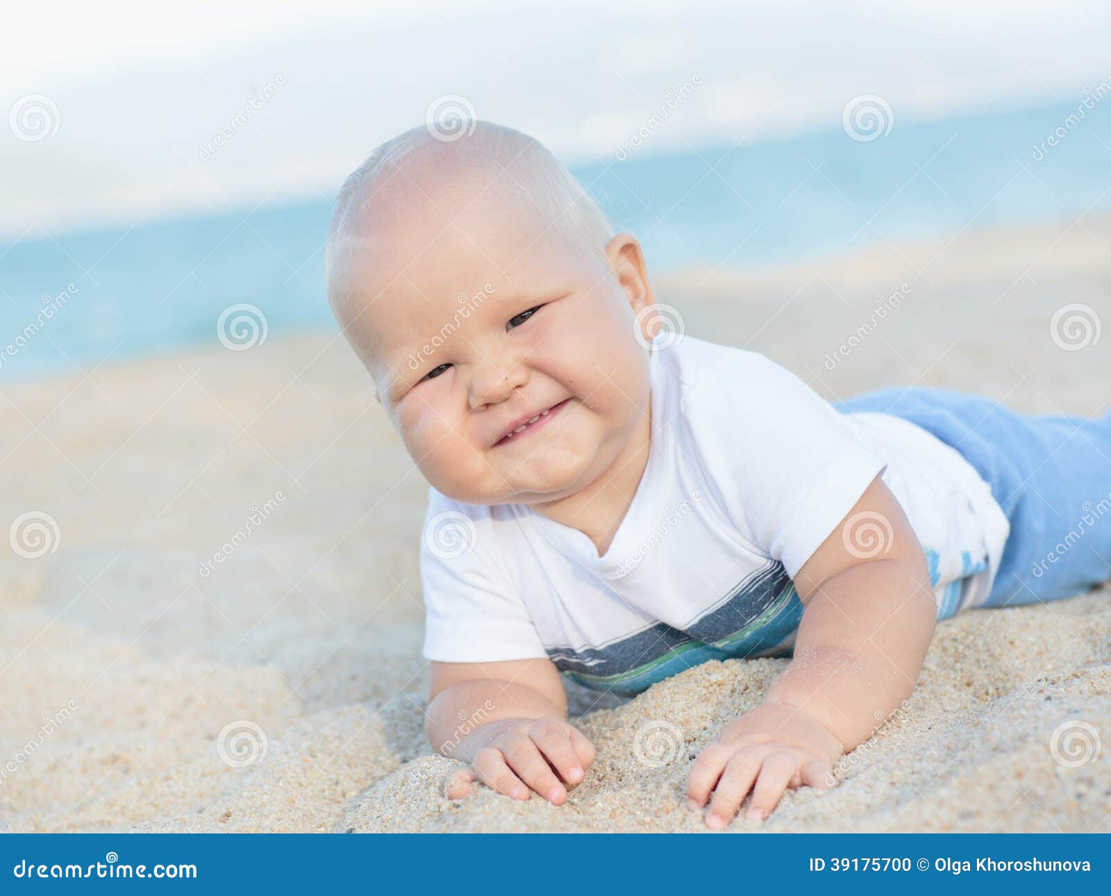 Baby on the beach stock photo. Image of emotion, lifestyle - 39175700