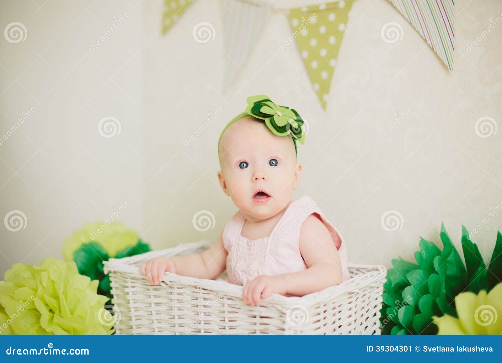 Baby in the box stock image. Image of infant, child, little - 39304301