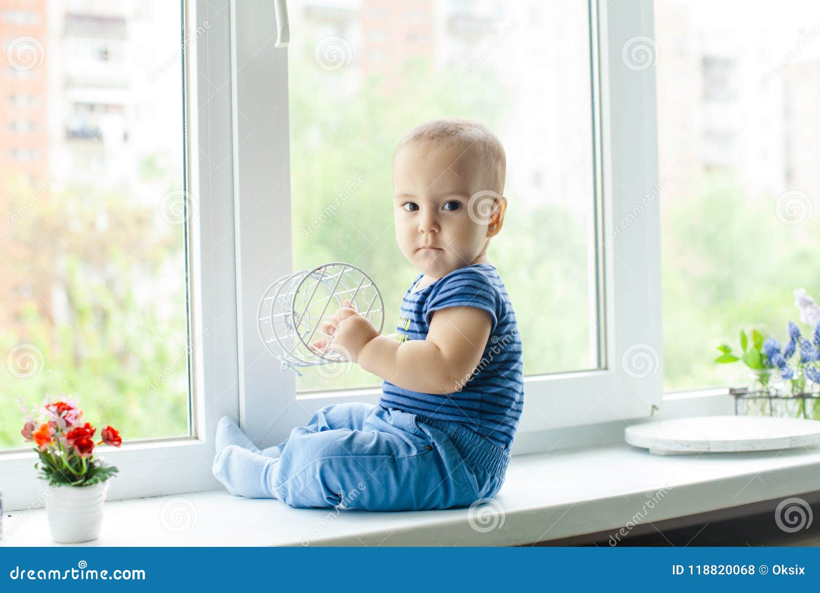 Baby Pull To Sit Stock Photos - Free & Royalty-Free Stock Photos from ...