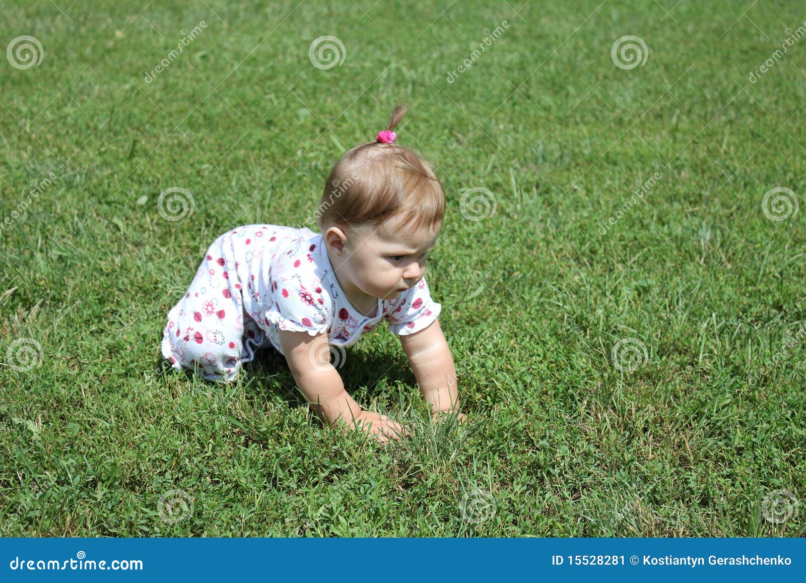 Baby crawling stock image. Image of people, child, green - 15528281