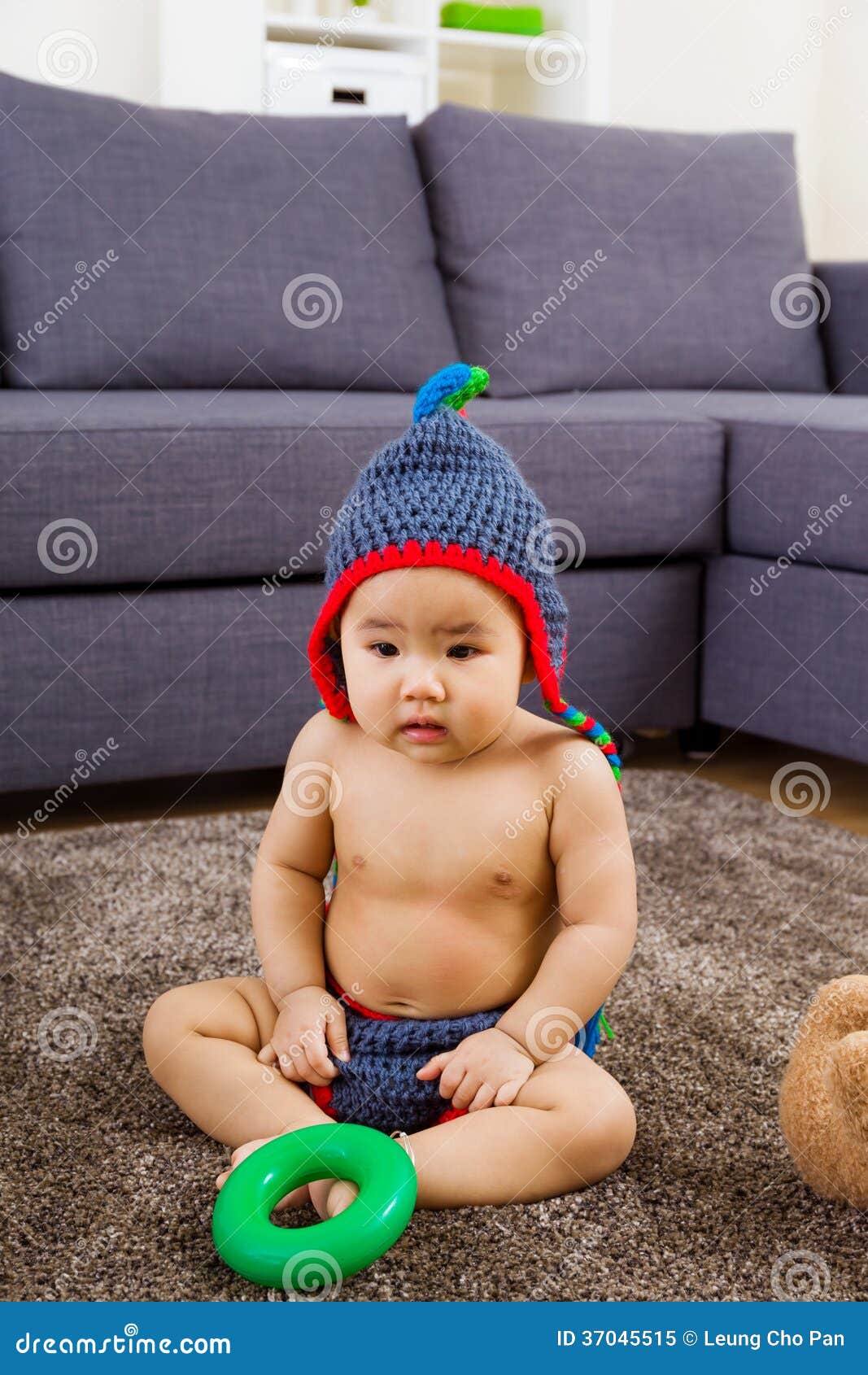 Baby feel curiosity stock image. Image of beanie, cute - 37045515