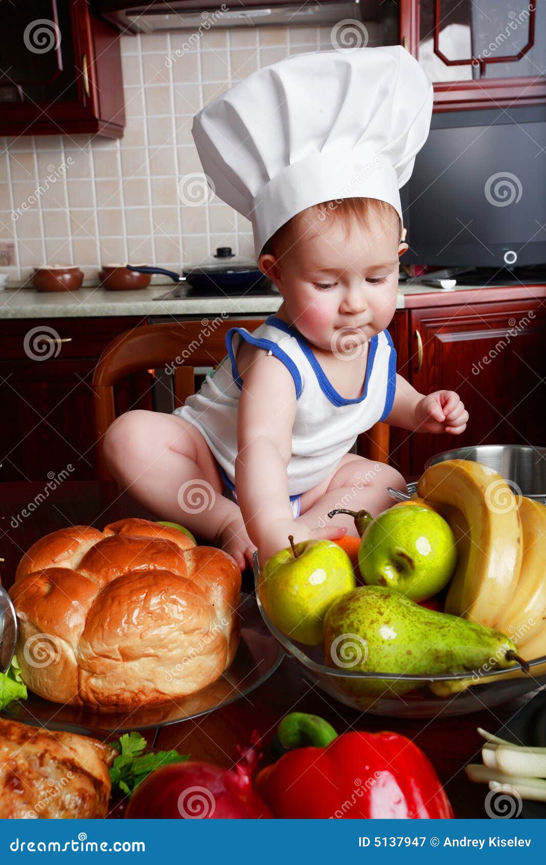 Baby food stock image. Image of little, cheerful, cook - 5137947