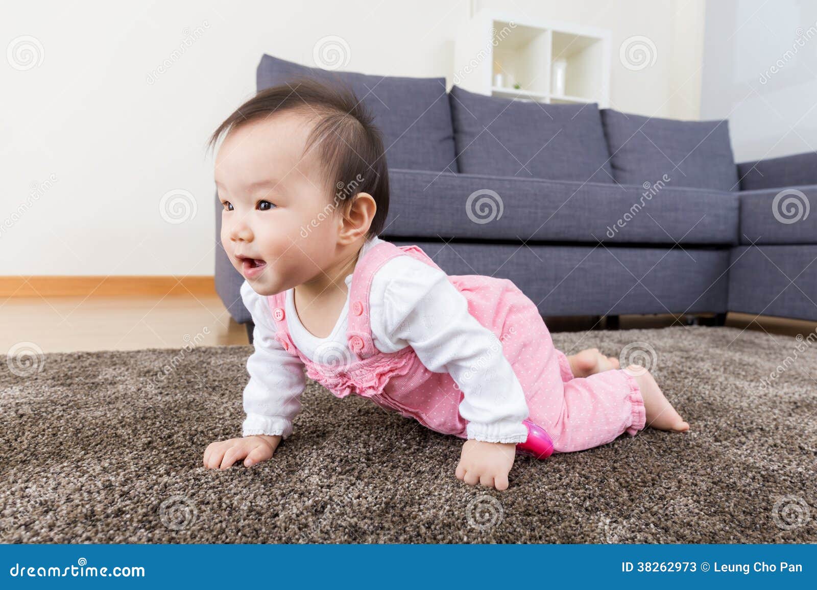 Baby girl creeping stock image. Image of playing, asia - 38262973