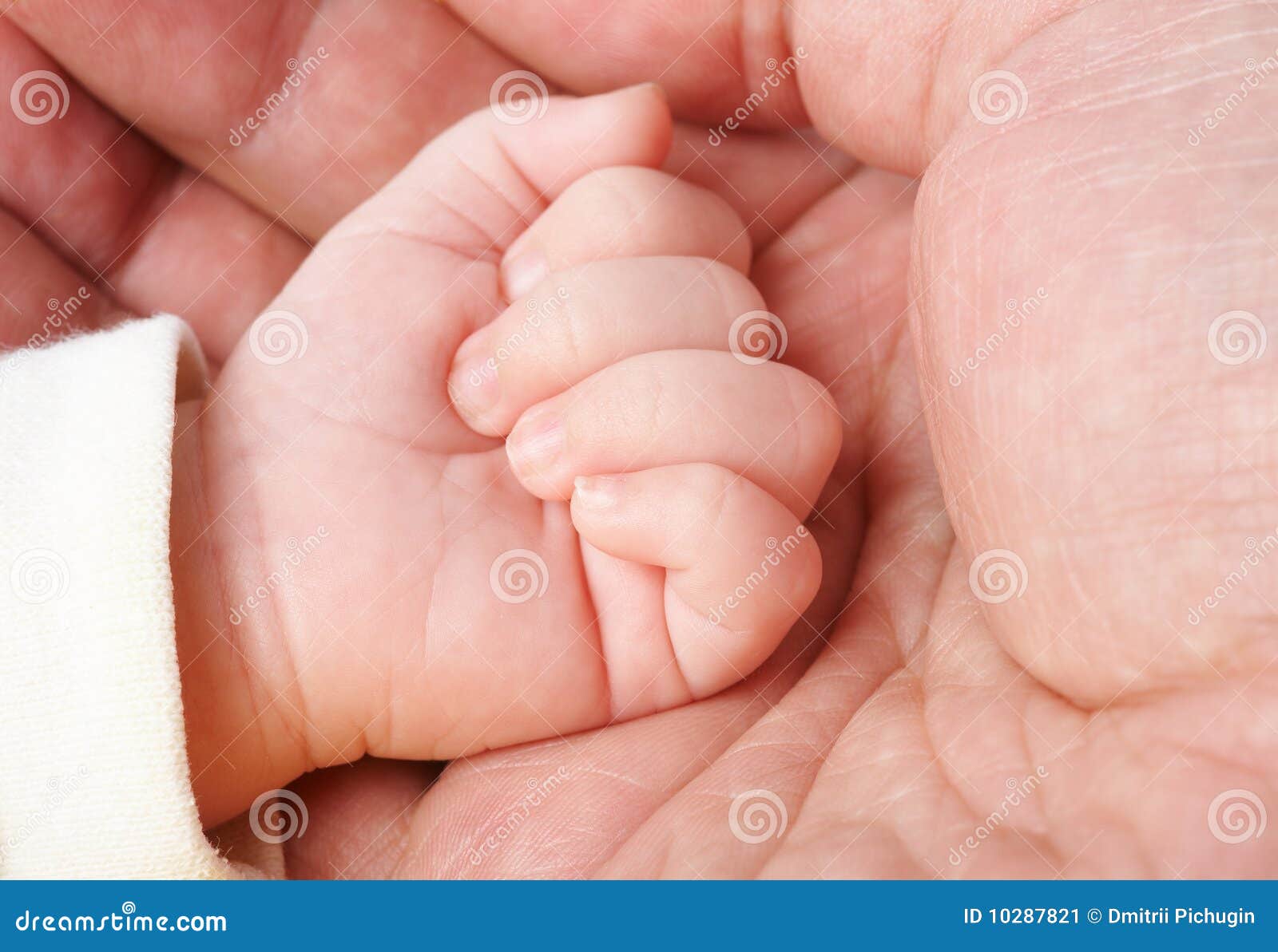 Baby hand in father s palm stock image. Image of people - 10287821