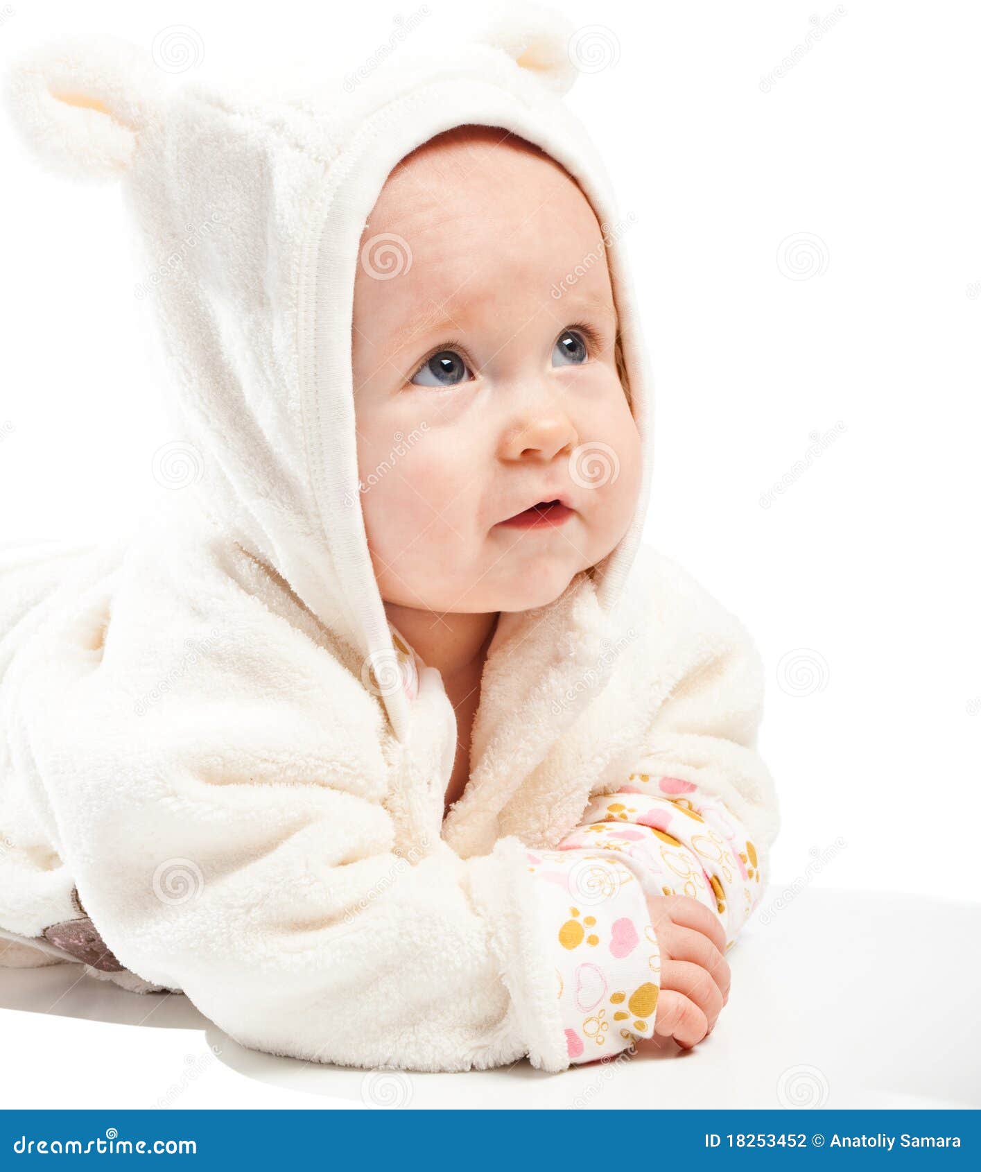 Baby looking up stock photo. Image of curiosity, carefree - 18253452