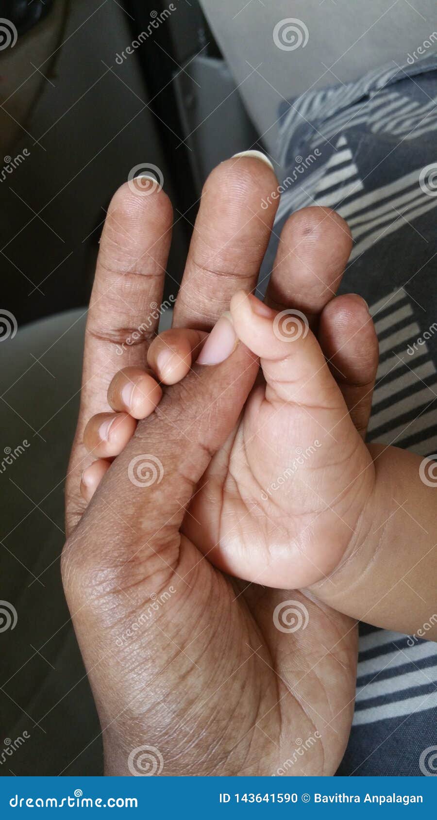 Baby Newborn baby hand stock photo. Image of hello, hold - 143641590