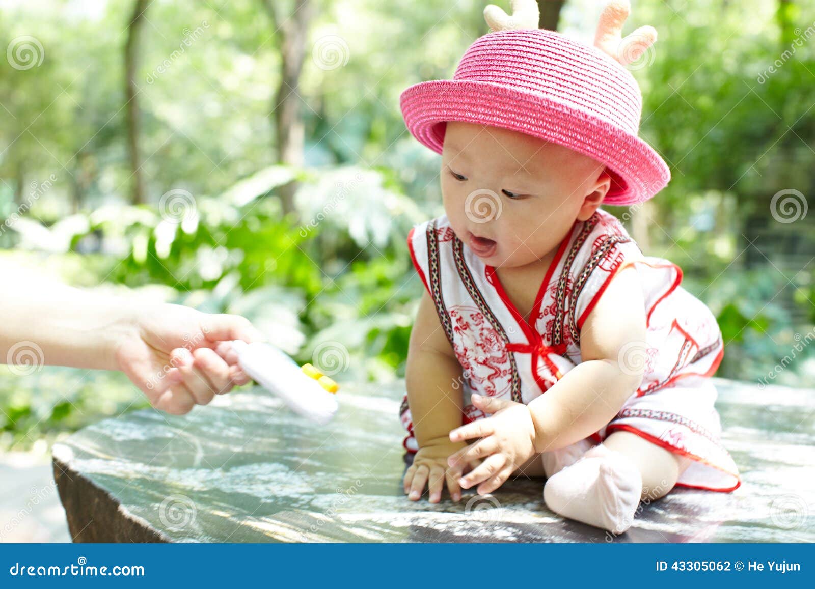 Baby in red hat stock photo. Image of portrait, face - 43305062