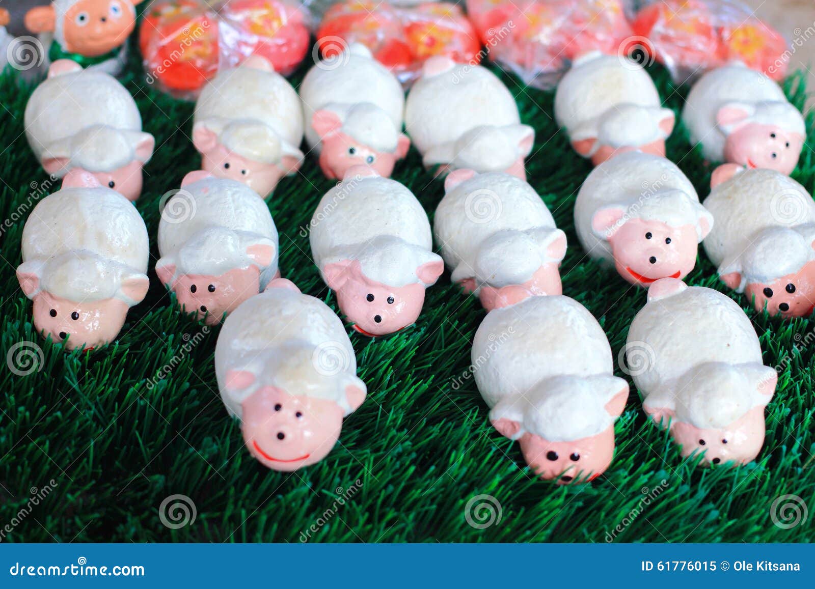 Fat Sheep Statue Standing. Stock Photography | CartoonDealer.com #41468030