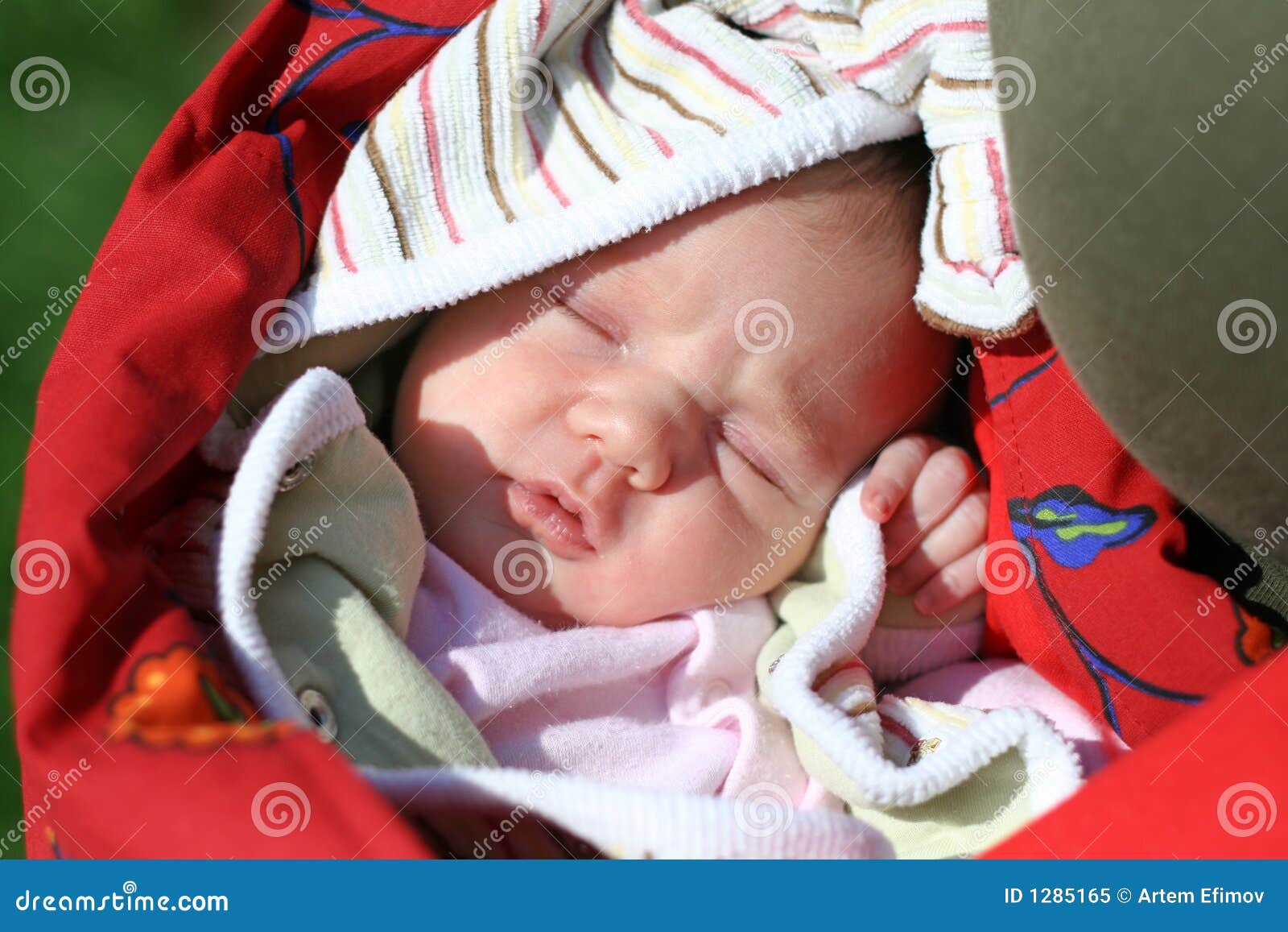 Baby in the sun stock image. Image of fingers, daughter - 1285165