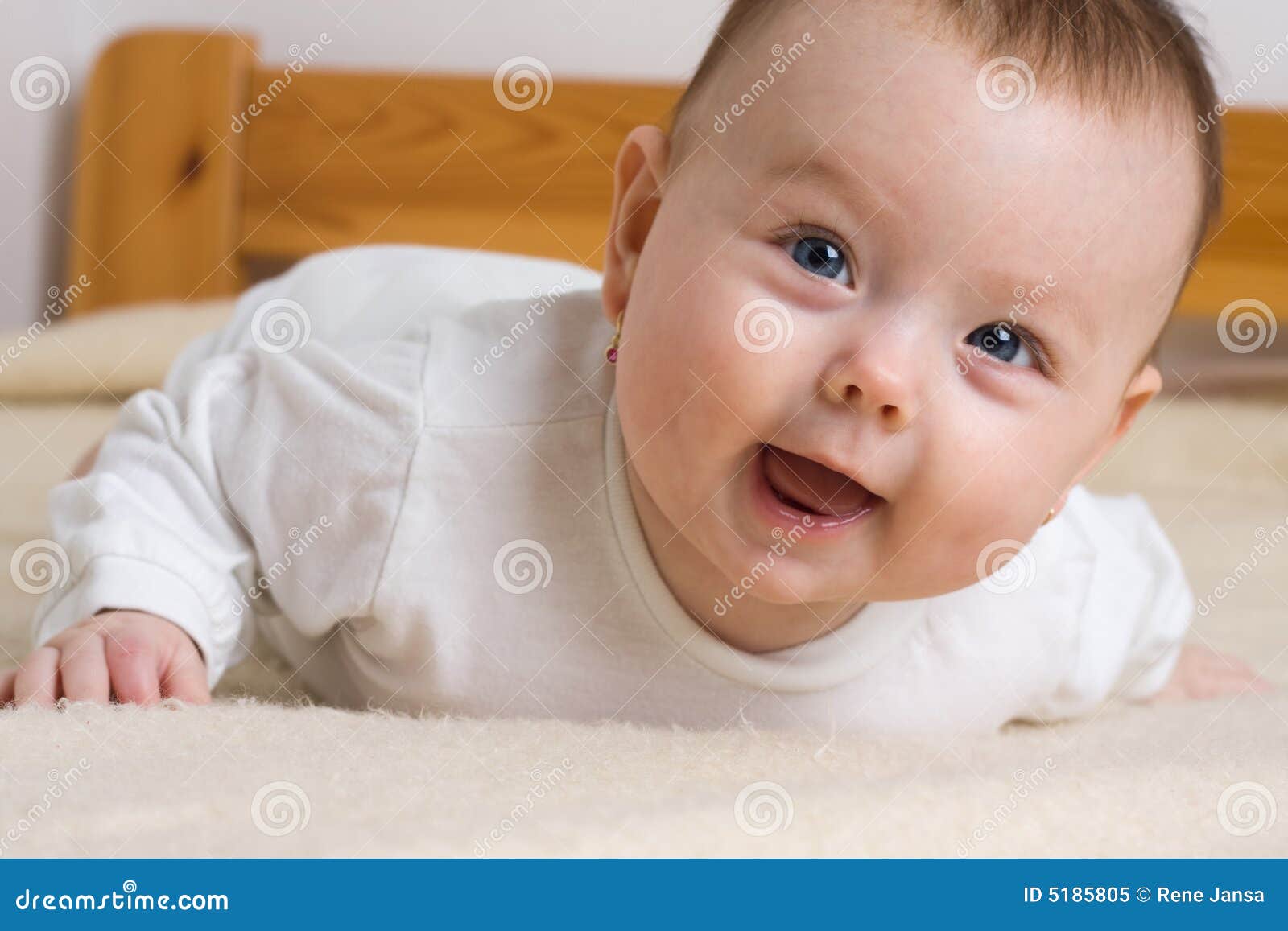 Baby Toddling Picture. Image: 5185805