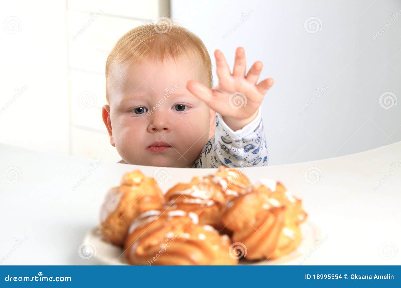 Baby wants cake stock photo. Image of hair, caucasian - 18995554