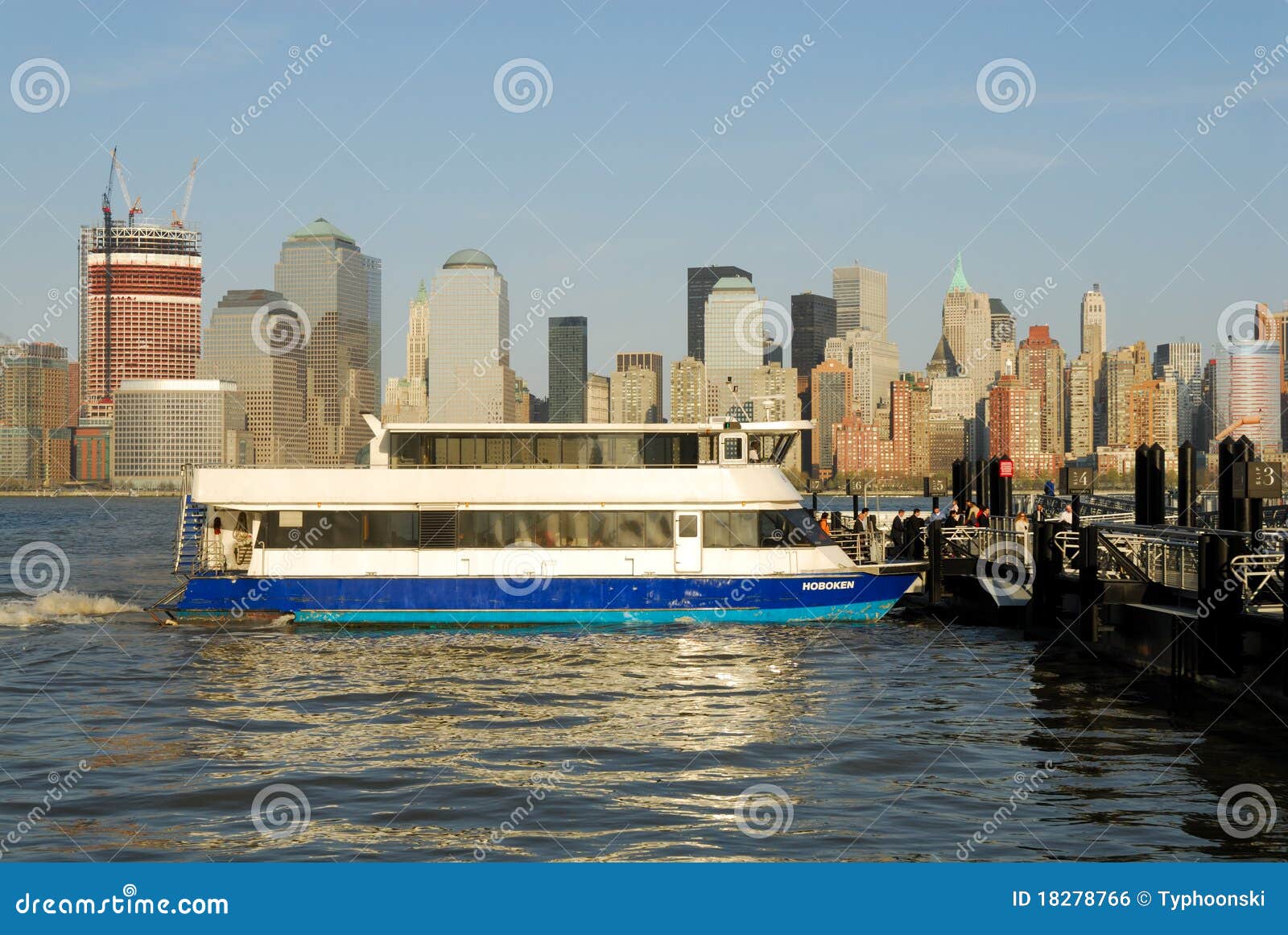 Bac Du New Jersey Sur Le Fleuve De Hudson Photo éditorial - Image du ...