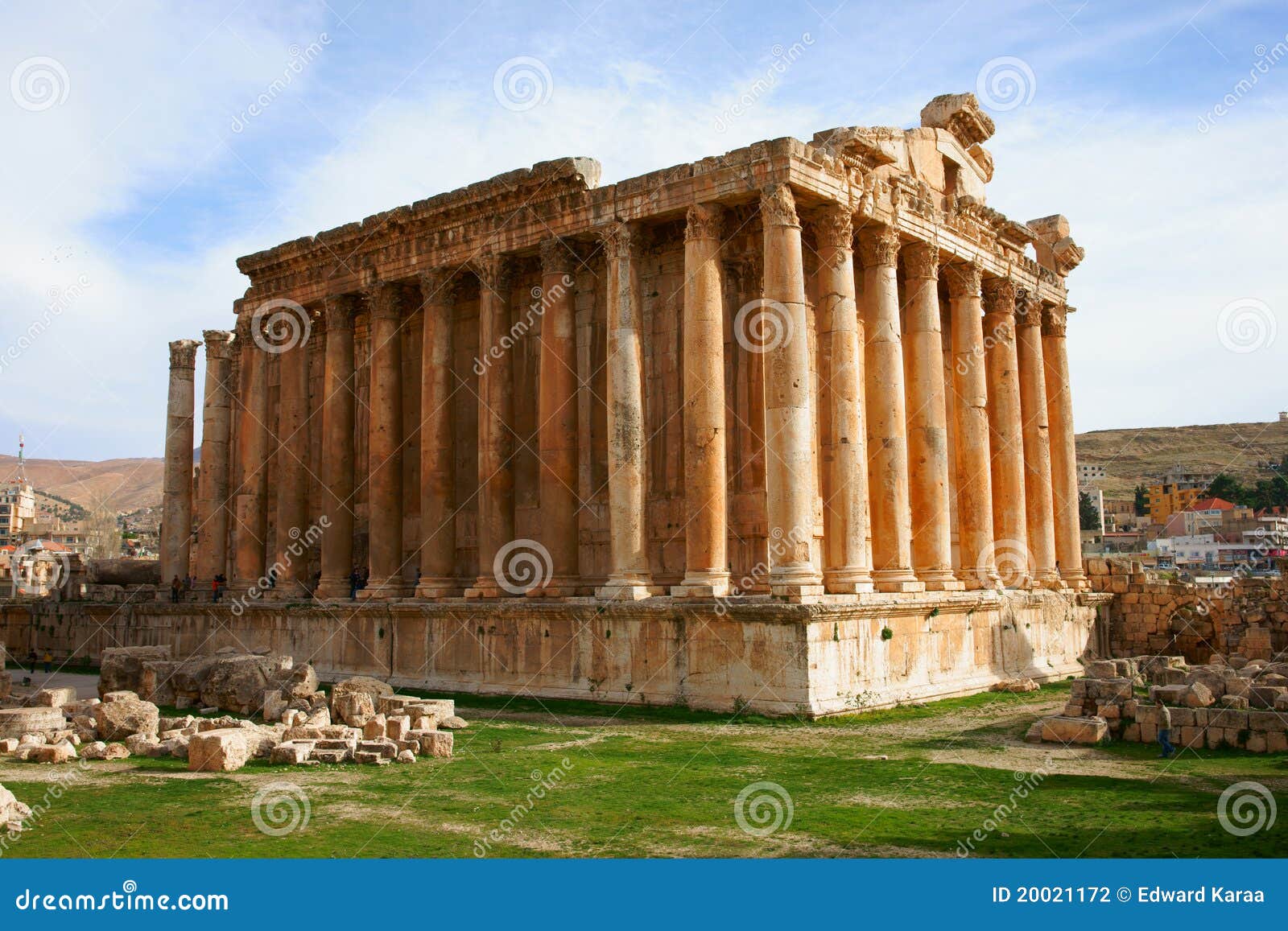 Bacchus Temple editorial photography. Image of heliopolis - 20021172
