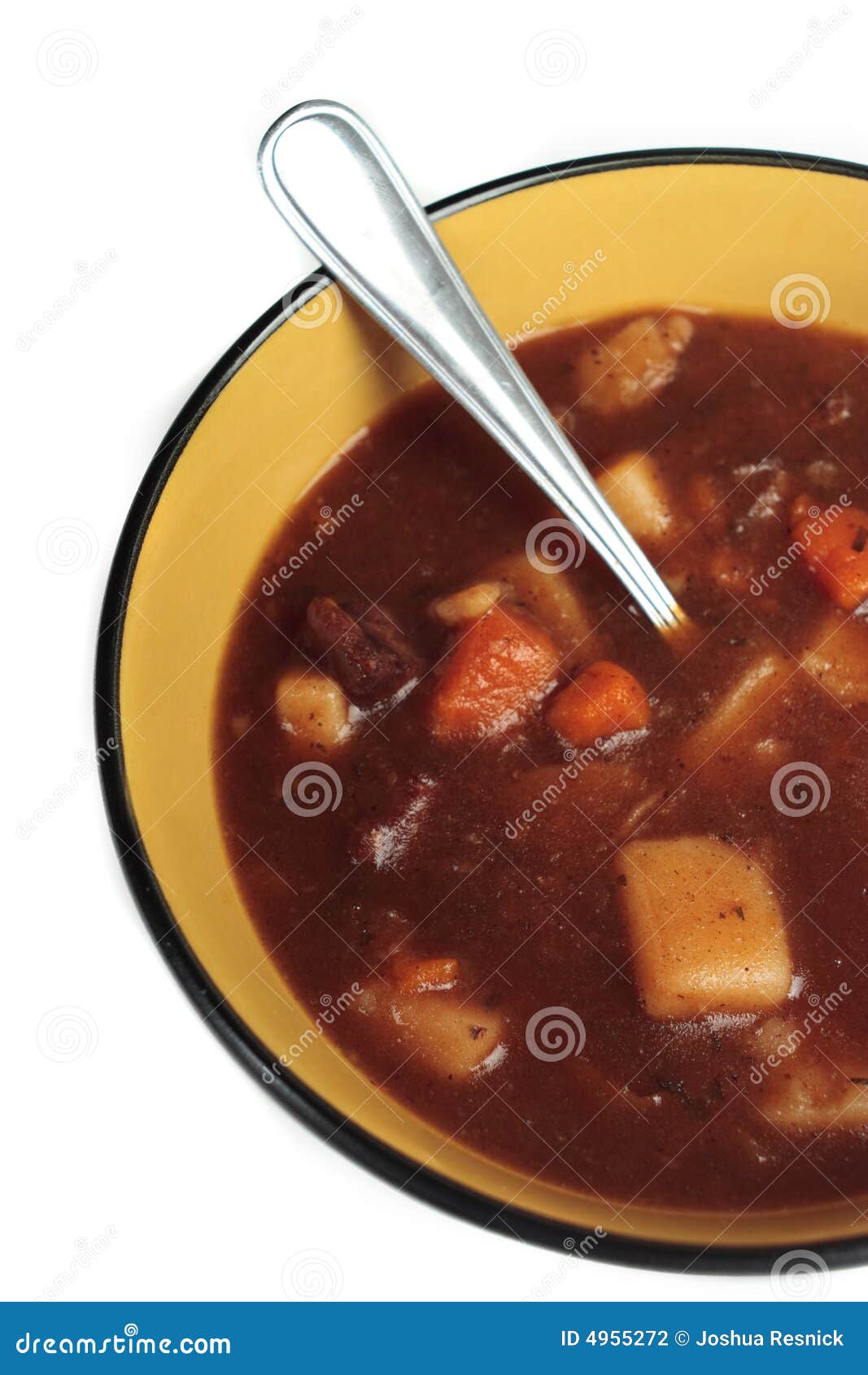 Bacia do guisado de carne foto de stock. Imagem de bacia - 4955272