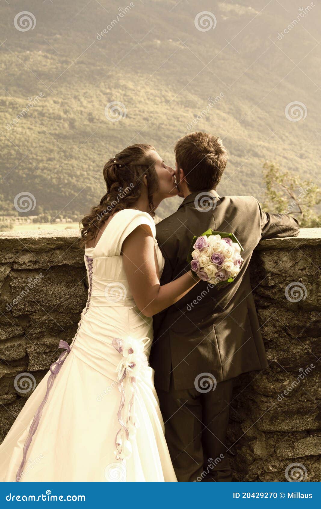 Bacio fotografia stock. Immagine di lifestyle, celebrazione - 20429270