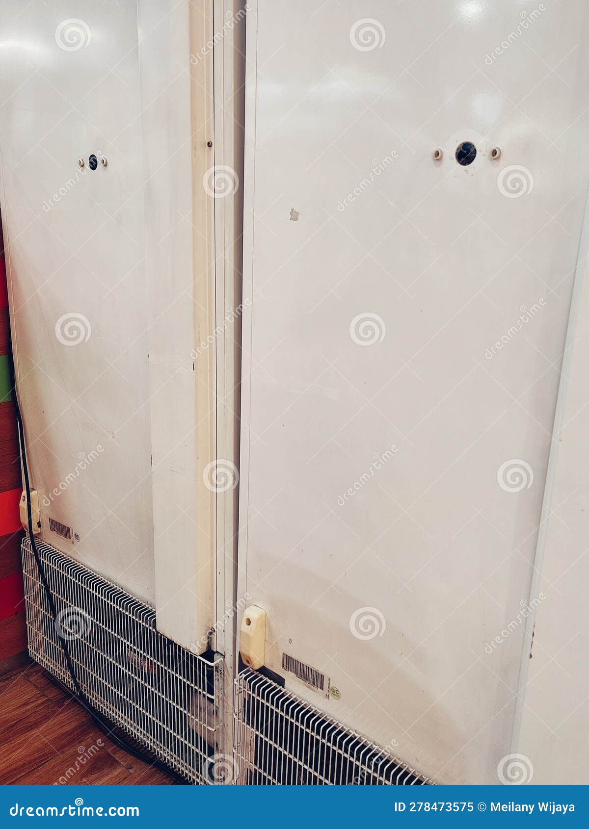 The Back of the Refrigerator Making a Face Emoticon Stock Image - Image ...