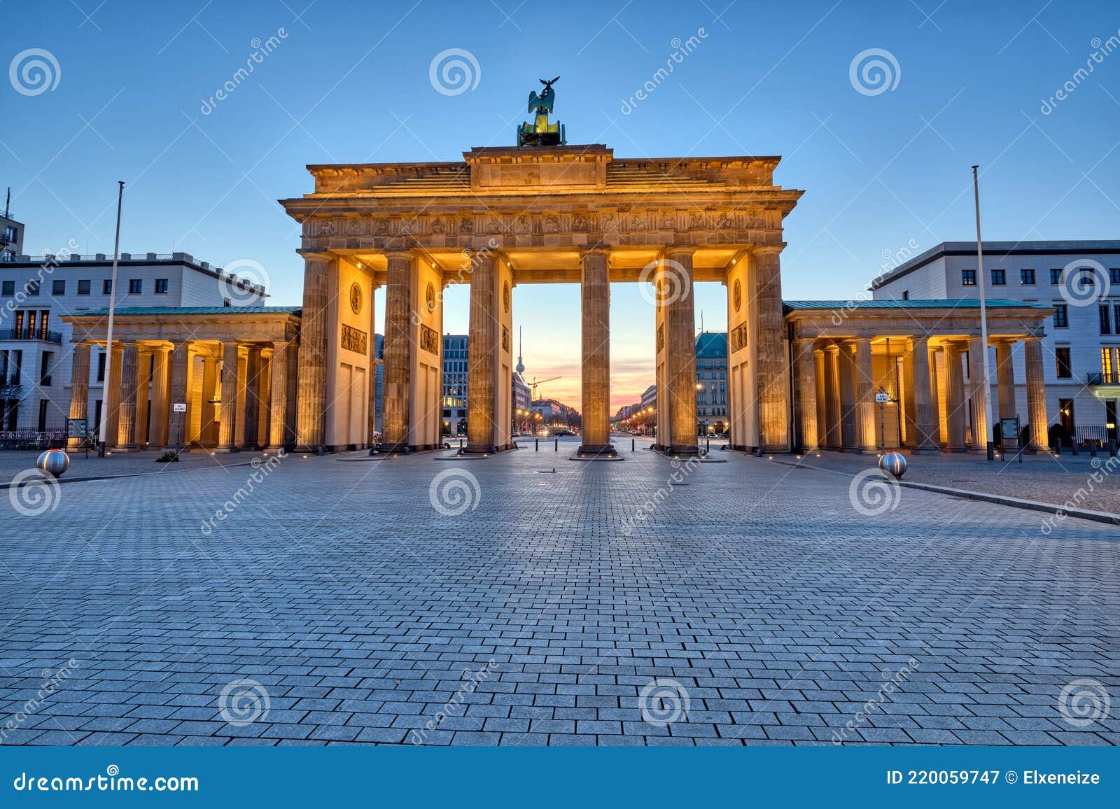 The Back Side of the Famous Brandenburg Gate Editorial Photography ...