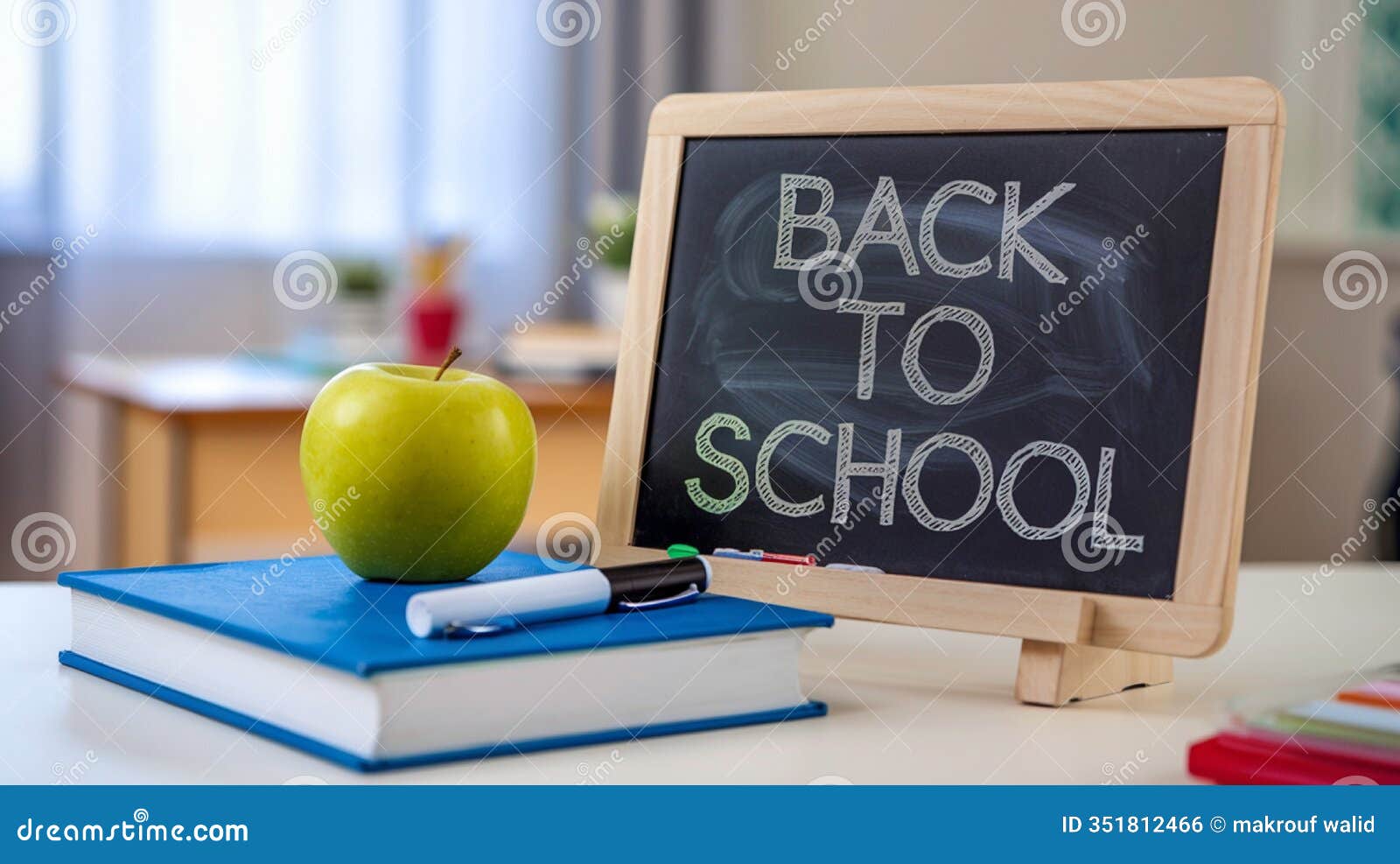 Back To School Written on a Chalkboard Stock Illustration - Illustration of classroom, knowledge ...