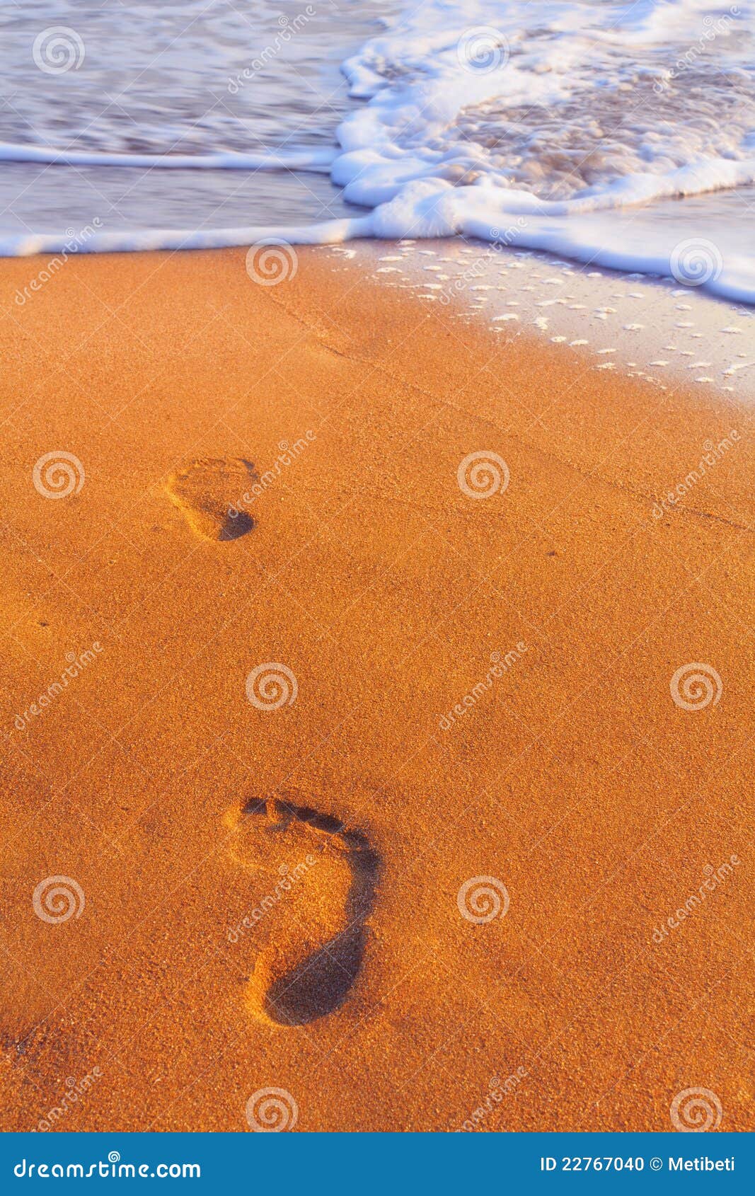 Back to the Sea stock photo. Image of colour, footsteps - 22767040