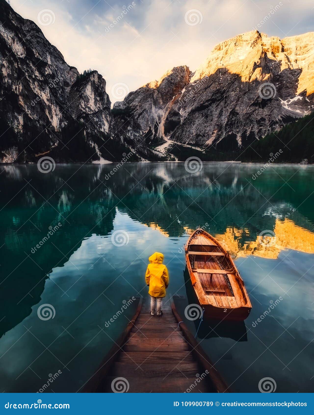 Back, View, Boat Picture. Image: 109900789