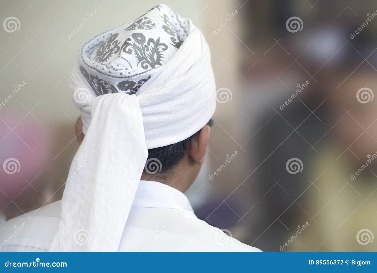 Back View Muslim Man Wearing Turban Editorial Image | CartoonDealer.com ... Back View Muslim Man Wearing Turban Editorial Image | CartoonDealer.com ...