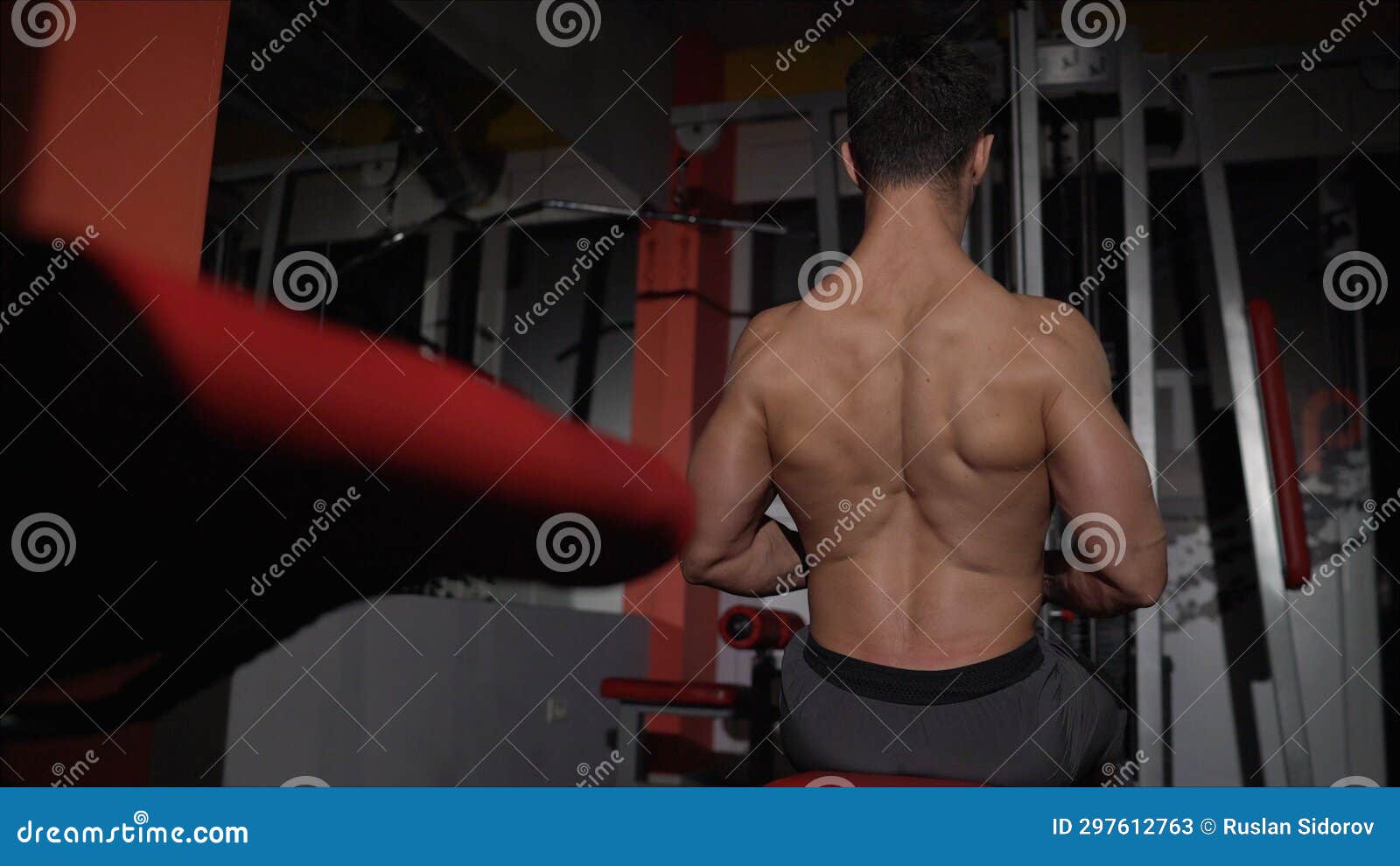 Back Workout in the Gym. Very Power Athletic Guy Bodybuilder, Execute ...