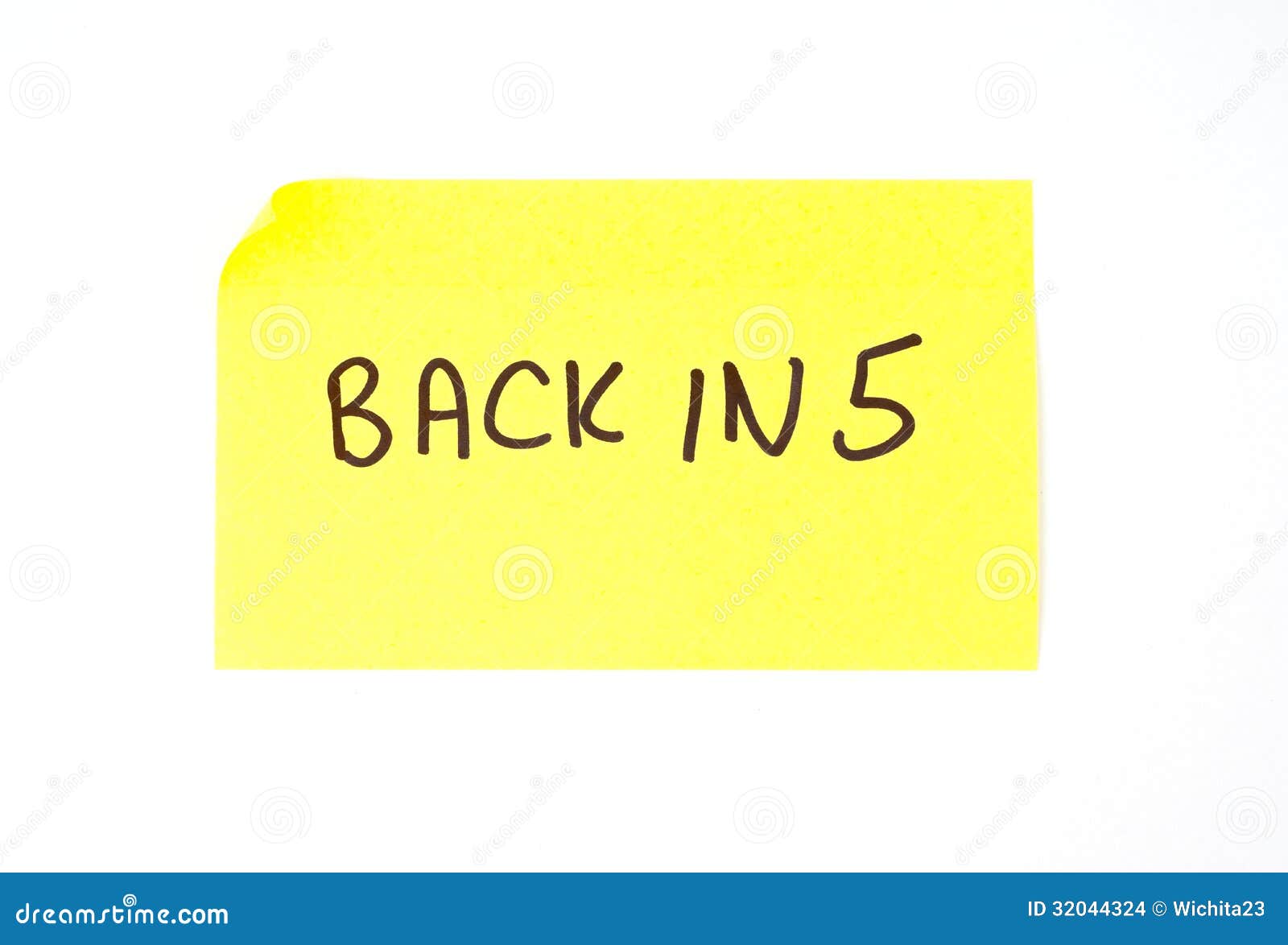 Back in 5 Written on a Sticky Note Stock Photo - Image of wait, note ...
