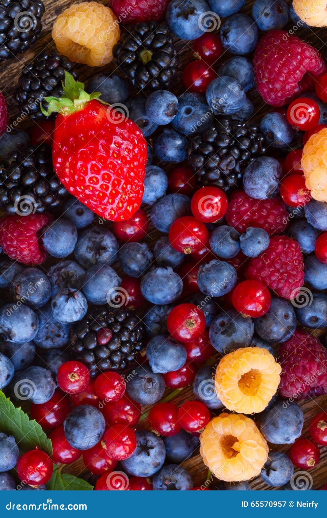 Background of Fresh Berries Stock Image - Image of raspberries, color ...