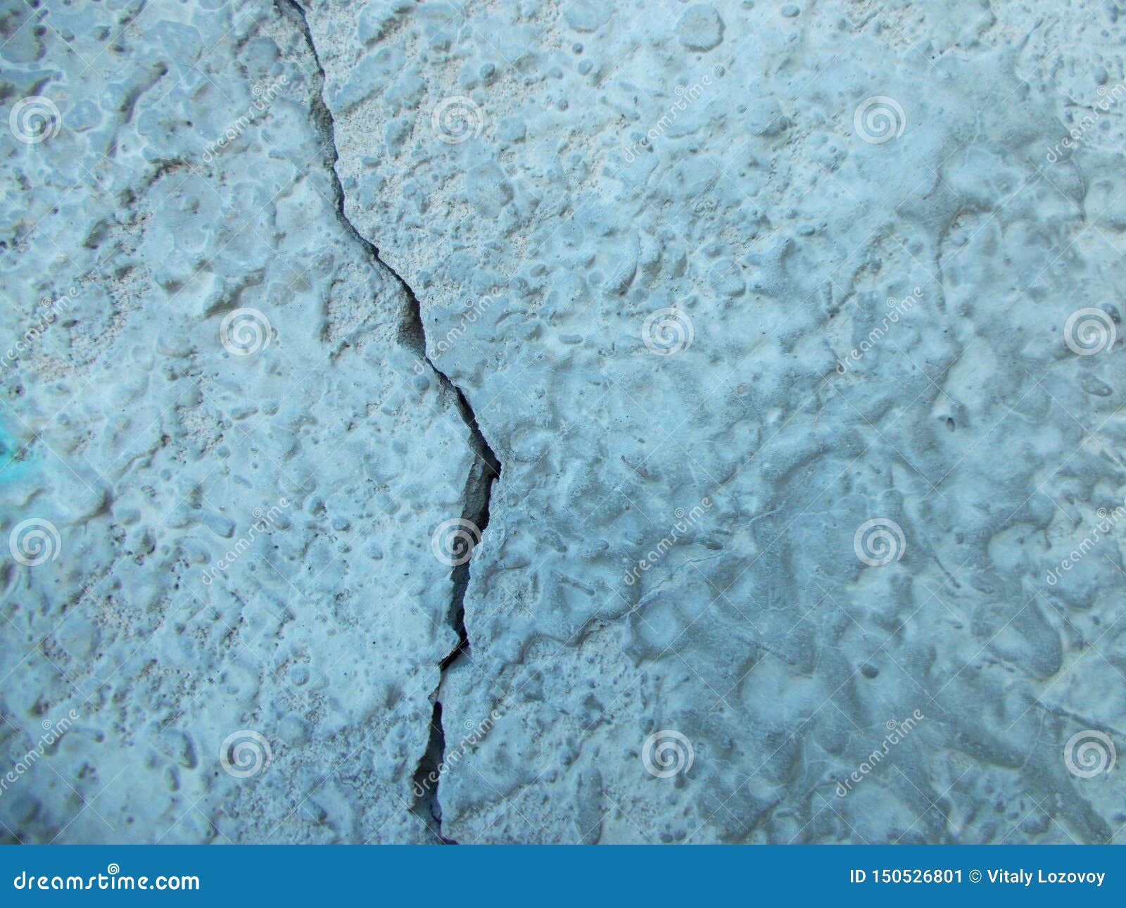 Crack in the wall stock image. Image of damage, wall - 150526801